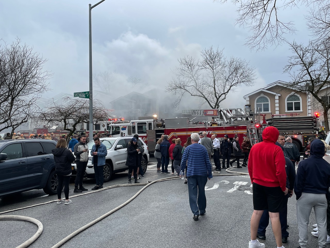 FDNY responds to massive house fire in Staten Island’s Annadale section ...