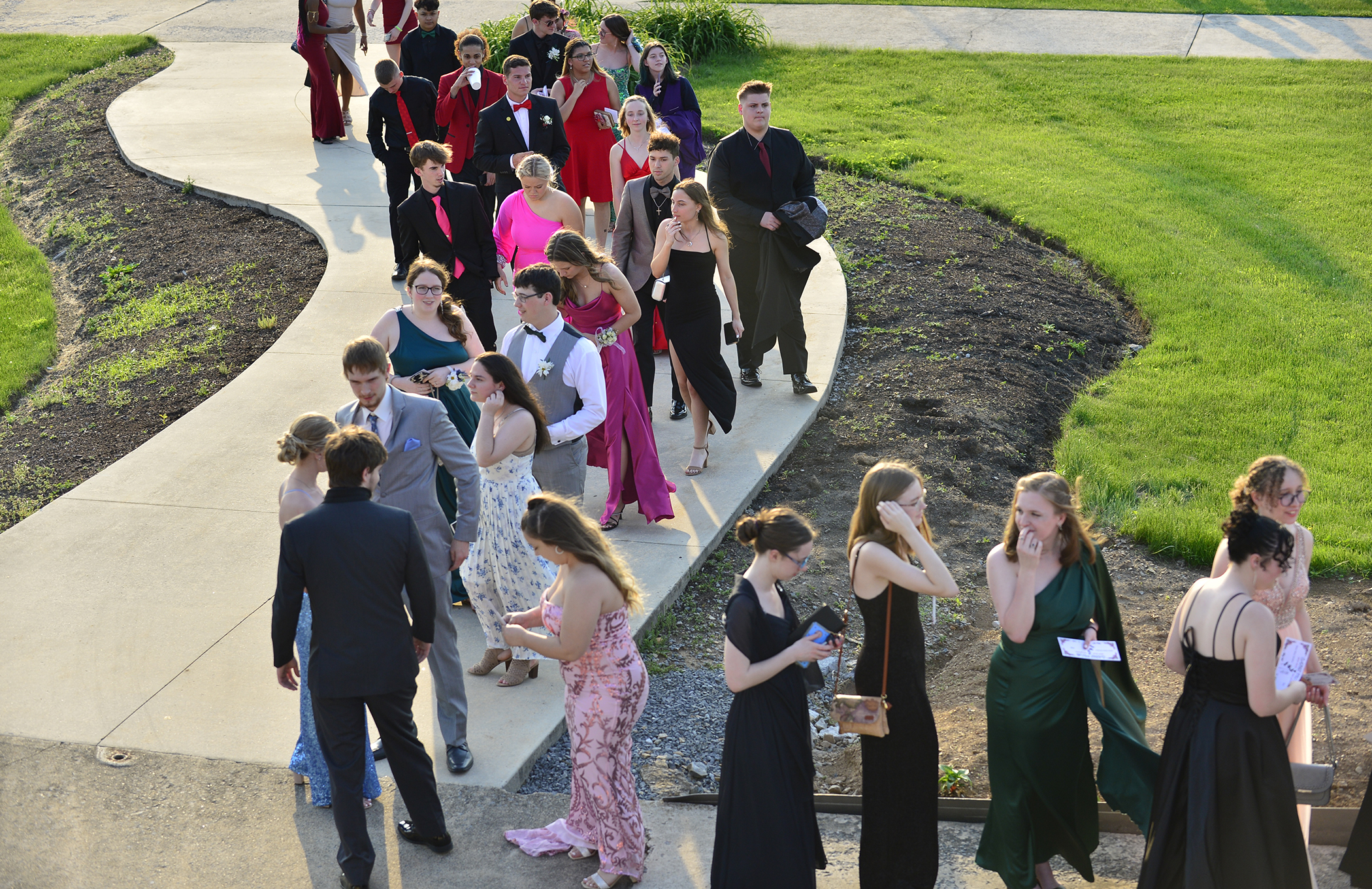 Chambersburg High School prom - pennlive.com