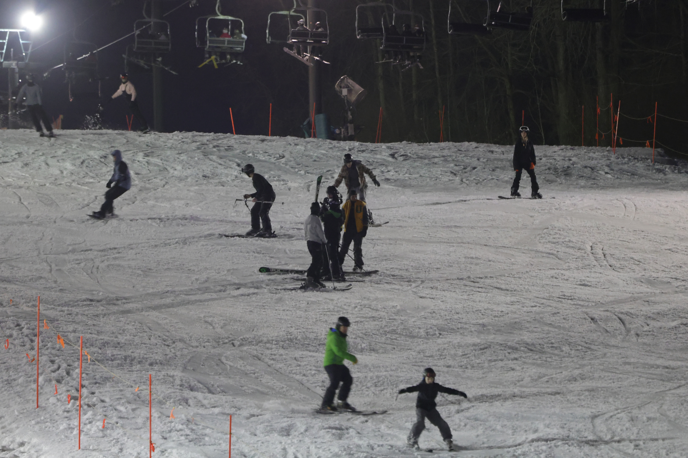 Boston Mills fills the slopes on opening day - cleveland.com
