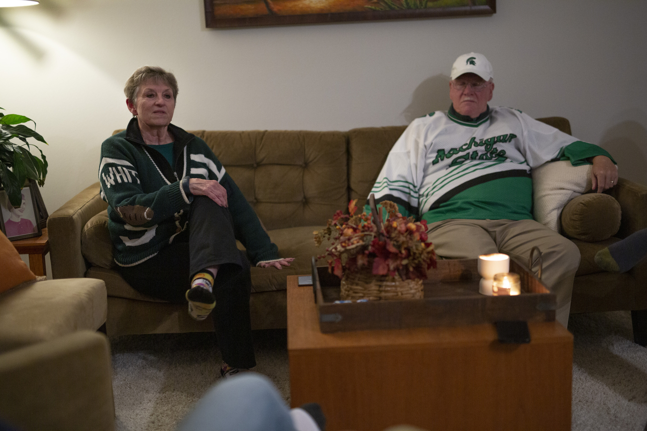 A neighborhood divided - mlive.com