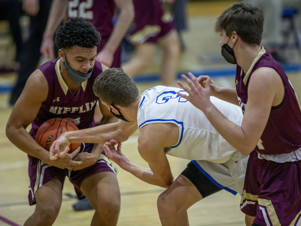 Lower Dauphin boys fall to Governor Mifflin 49-42 - pennlive.com