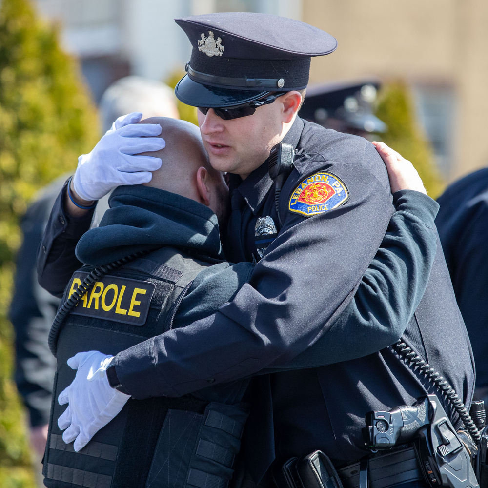 Crowds line Rt 422 to honor slain Lebanon policeman - pennlive.com
