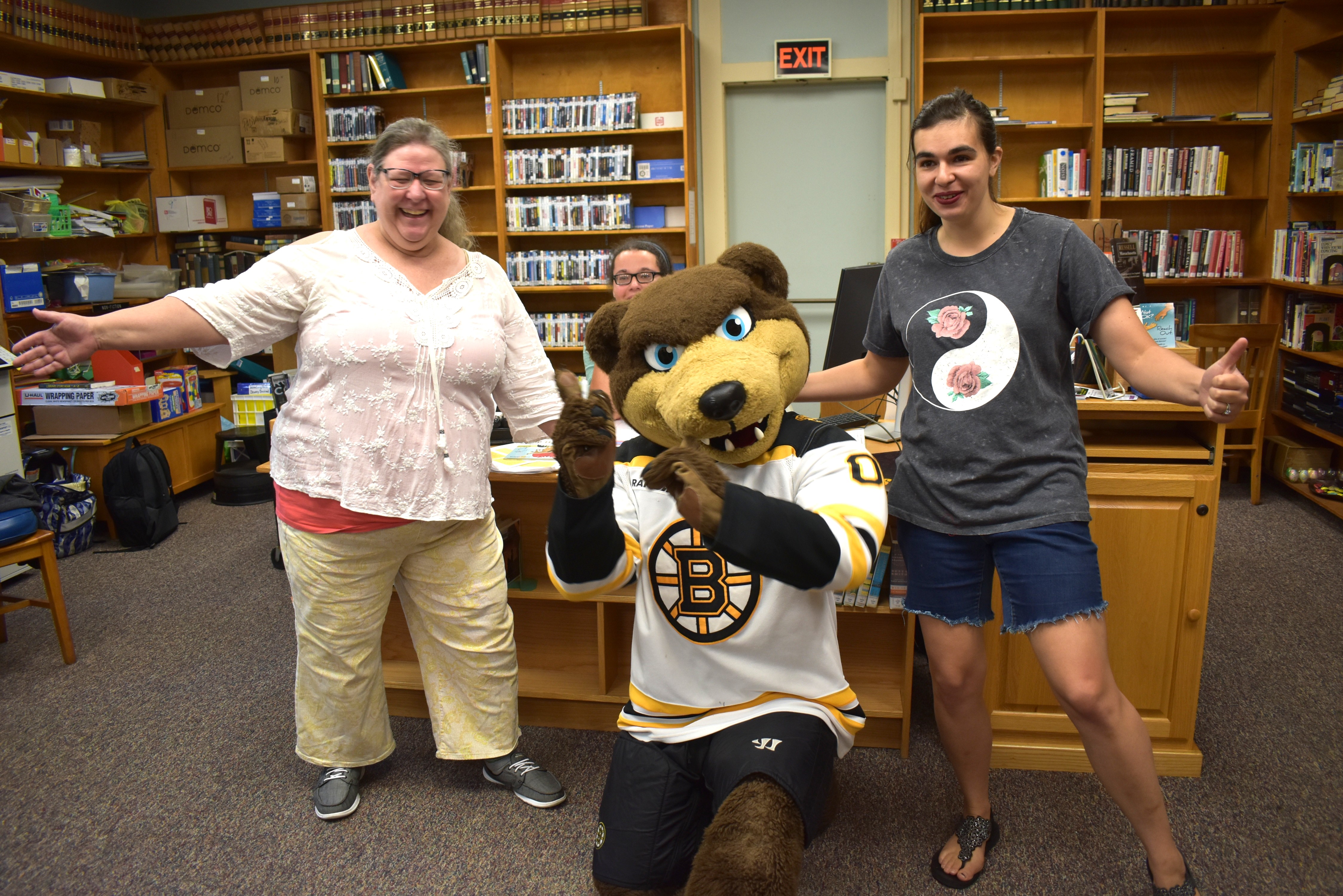 Boston Bruin's "Blades" visits Russell Public Library - masslive.com