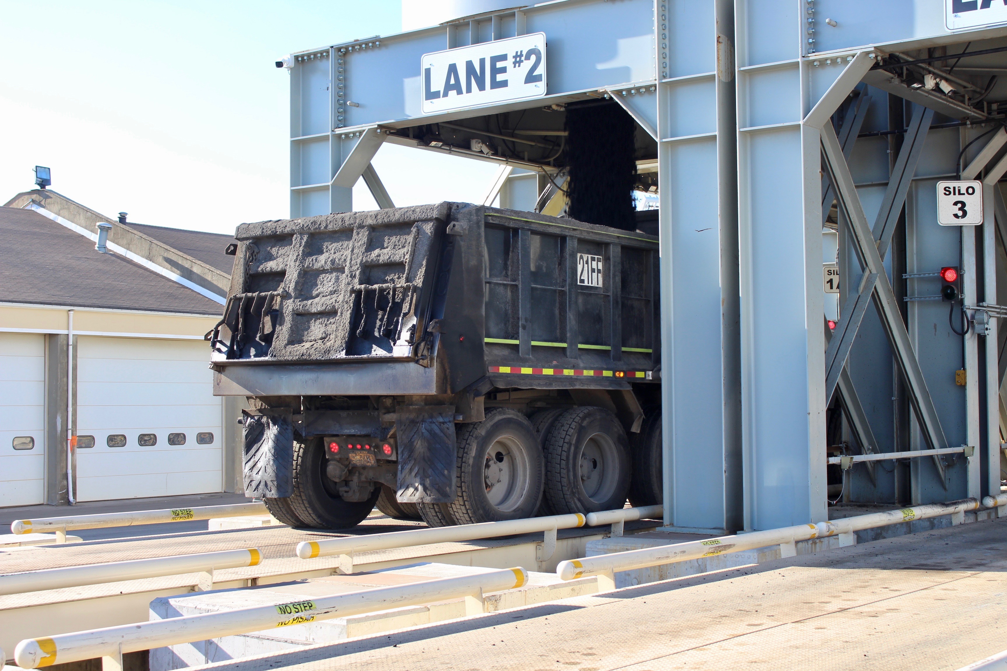 City Asphalt plant paving a smoother future for Staten Island - silive.com