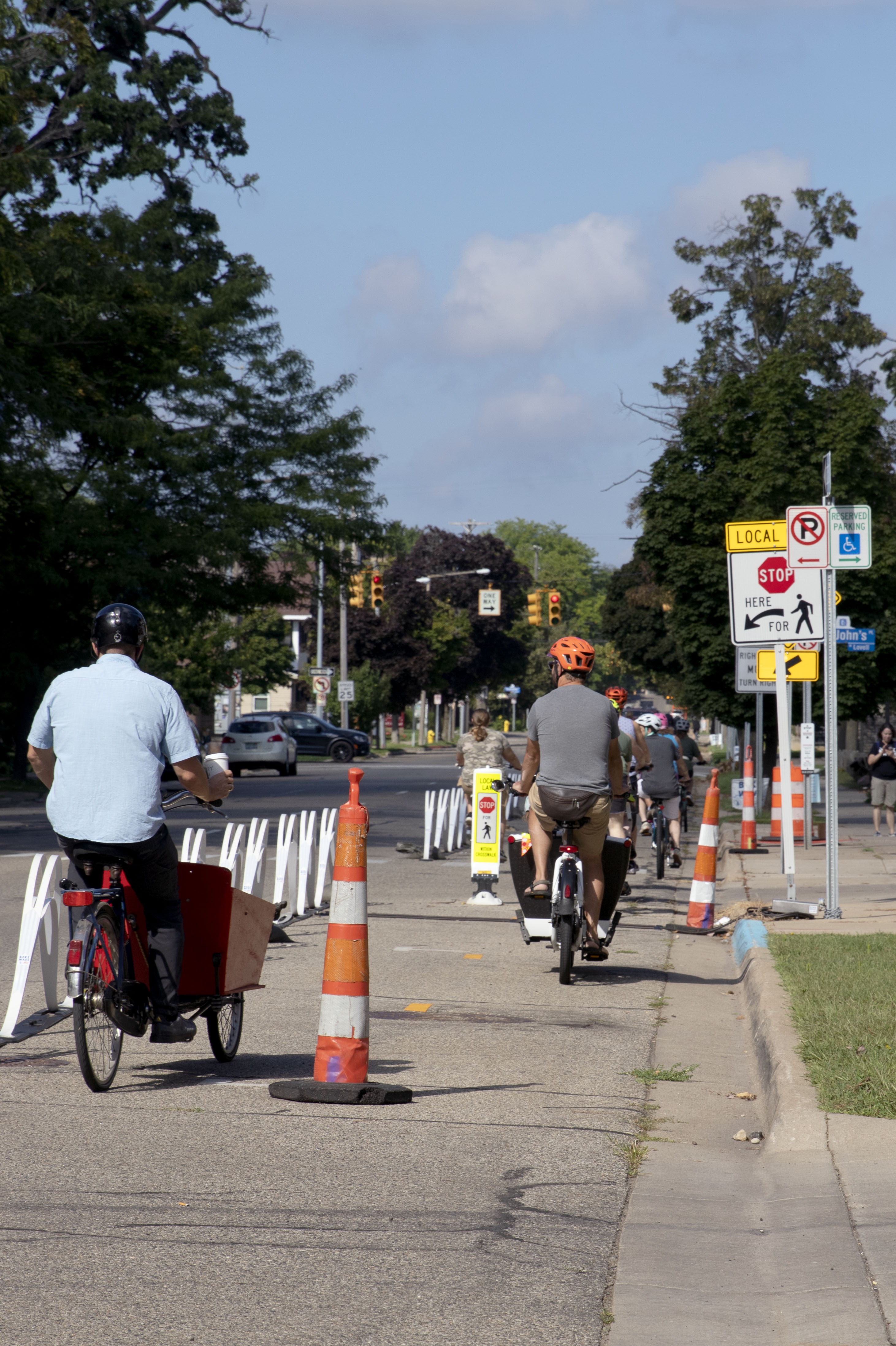 Setting out on a community cruise through Kalamazoo neighborhoods ...