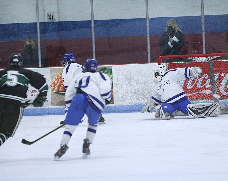 Minnechaug vs West Springfield Hockey 2/27/21 - masslive.com