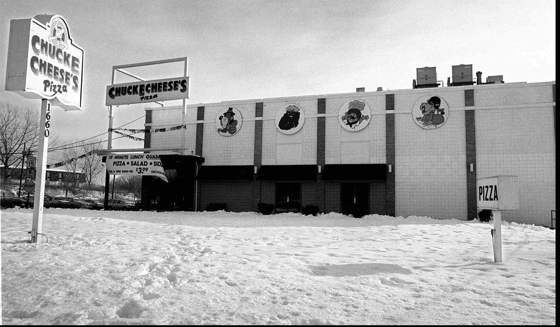 Vintage Photos: A look back at Chuck E. Cheese over the years ...