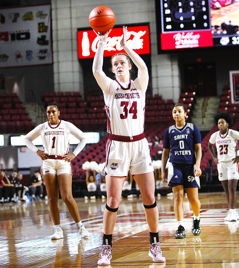 UMass Women's Basketball vs Saint Peter's 12/21/22 - masslive.com