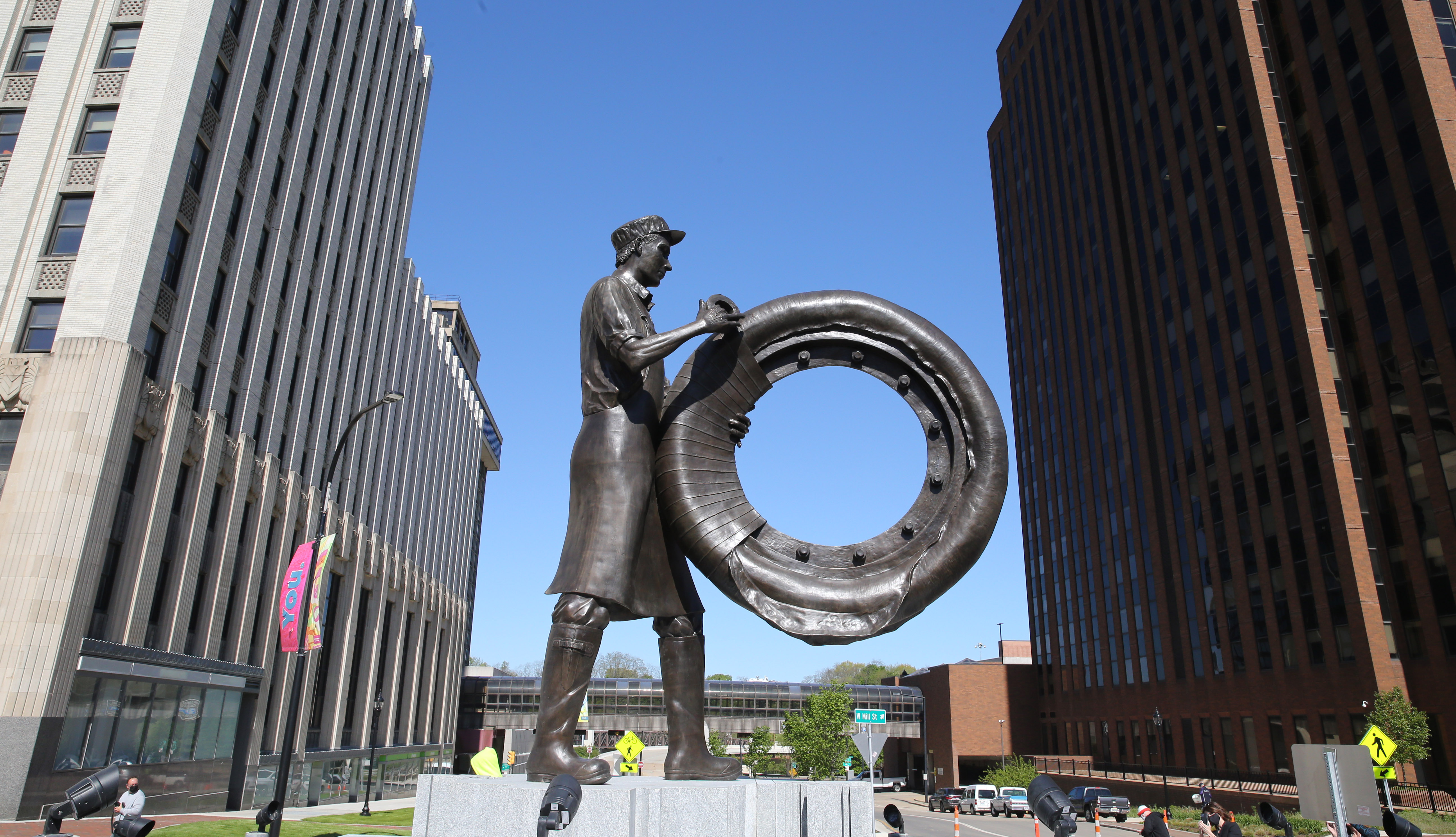 City of Akron unveils Rubber Worker Statue, May 13, 2021 - cleveland.com