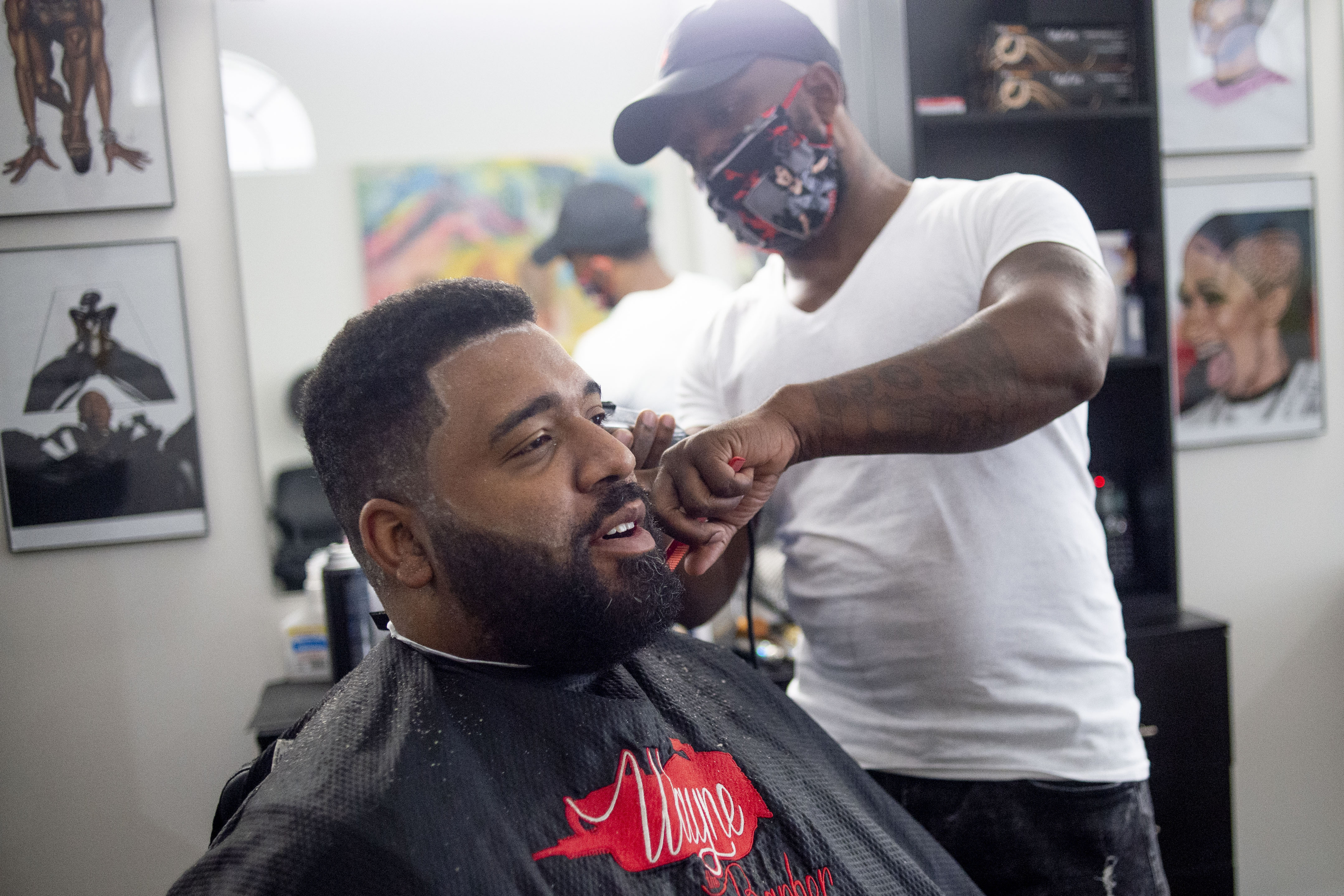 Black-owned barbershop MagnifiClips opens in downtown Flint - mlive.com
