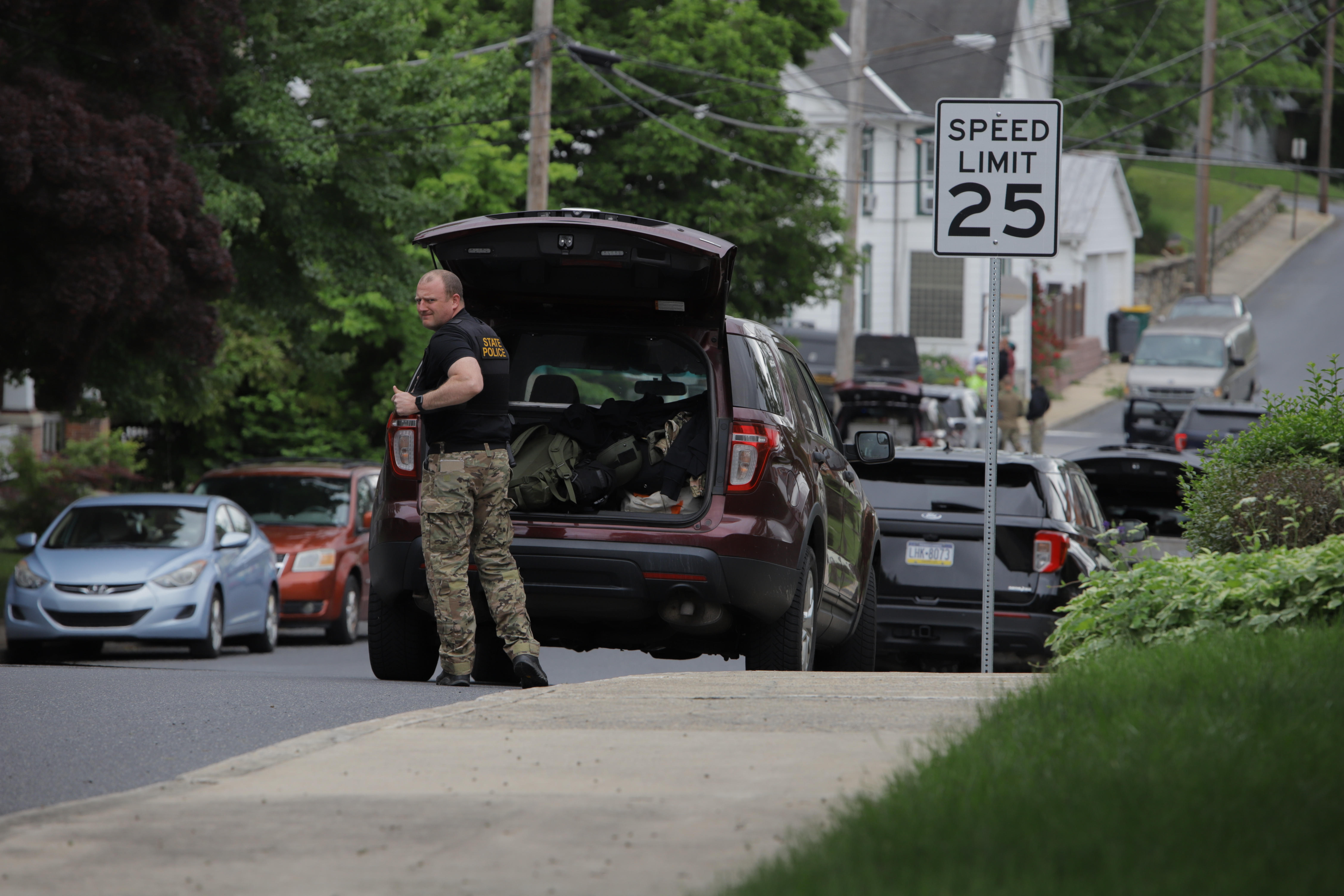Police, tactical teams respond to Waynesboro police incident - pennlive.com