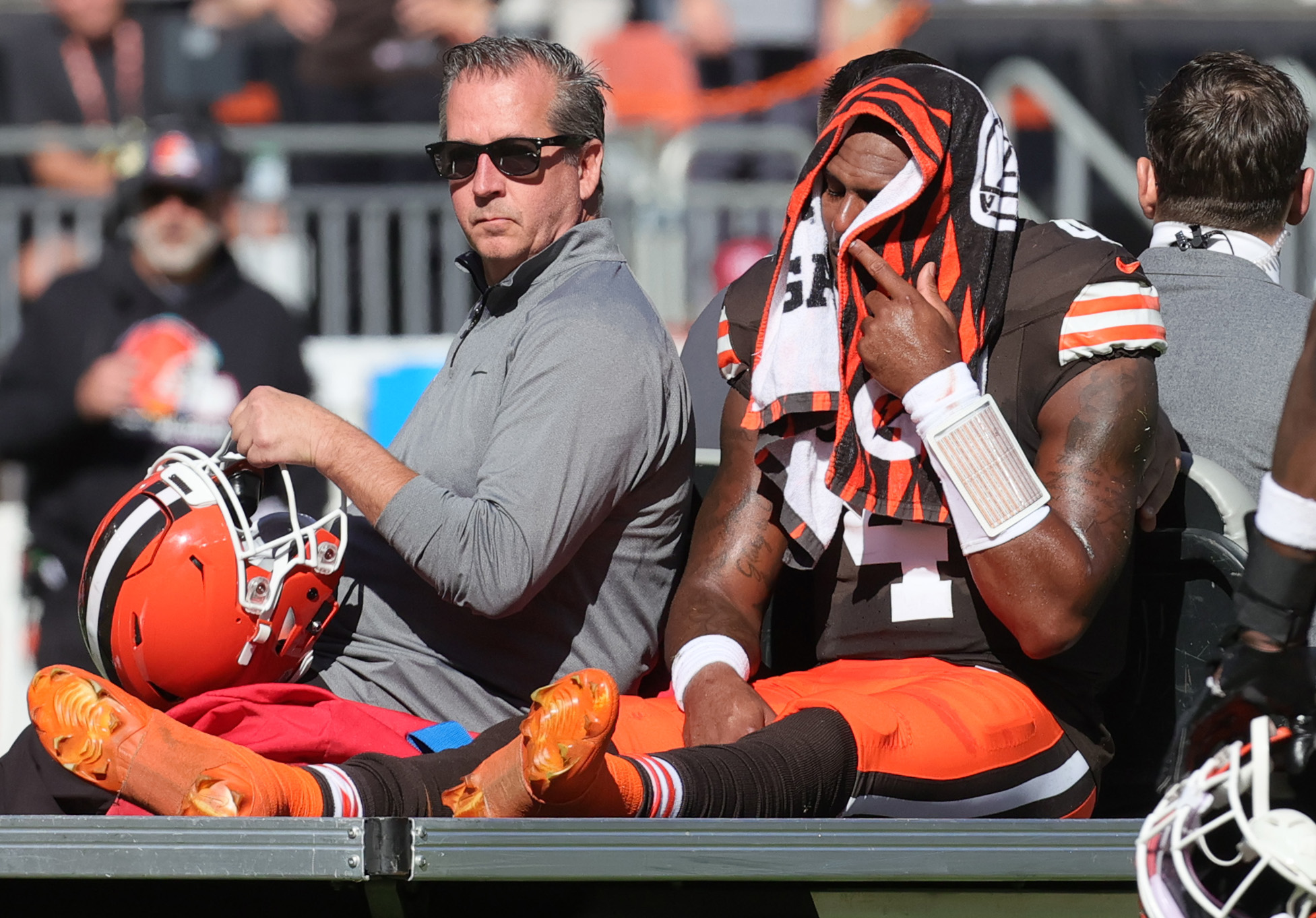 Cleveland Browns quarterback Deshaun Watson vs. the Cincinnati Bengals ...