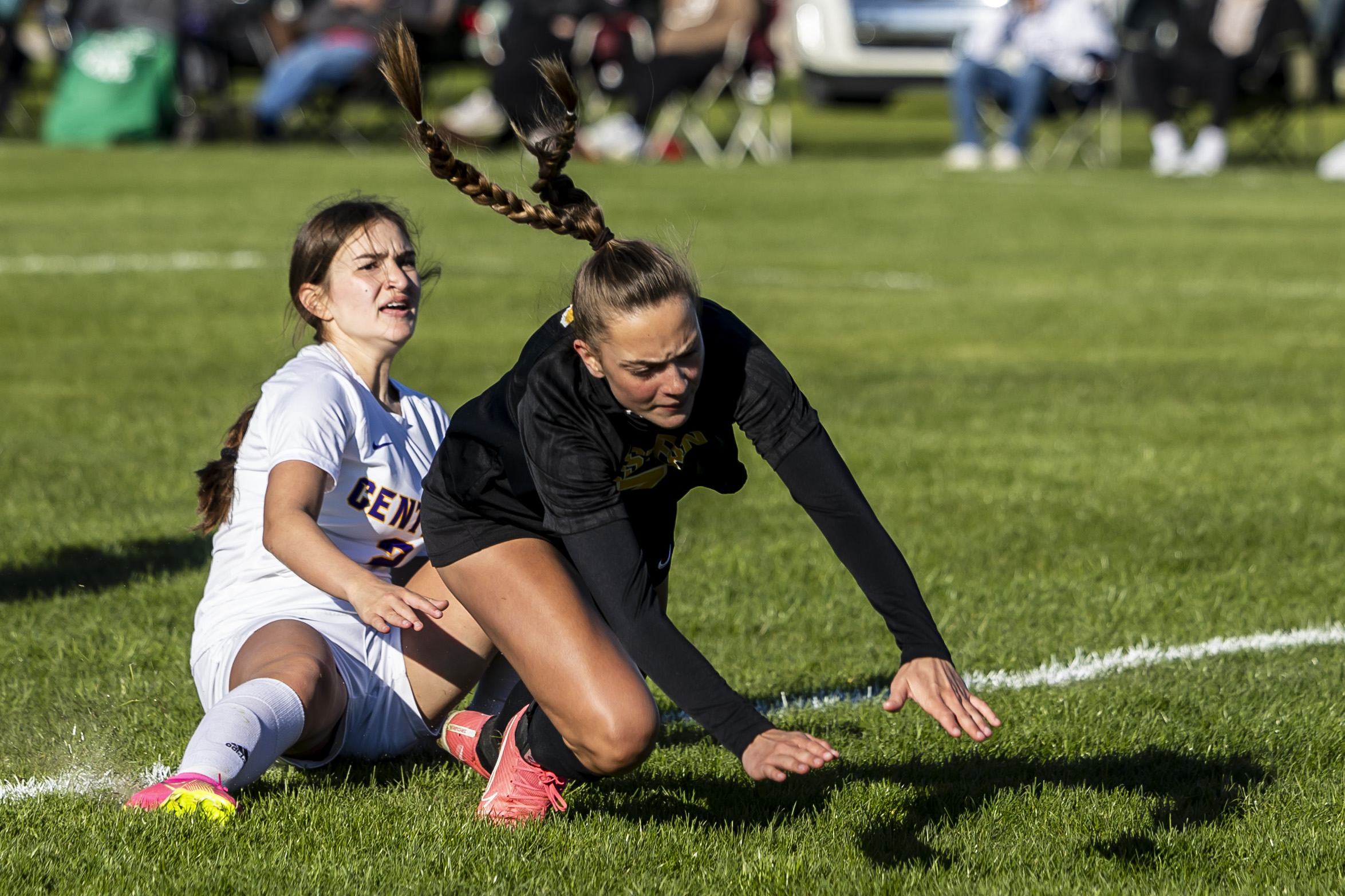 Bay City Western hosts Bay City Central in girls soccer game - mlive.com