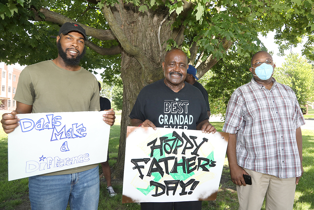 The Dads Make A Difference Fathers Day March and Picnic on Fathers Day ...