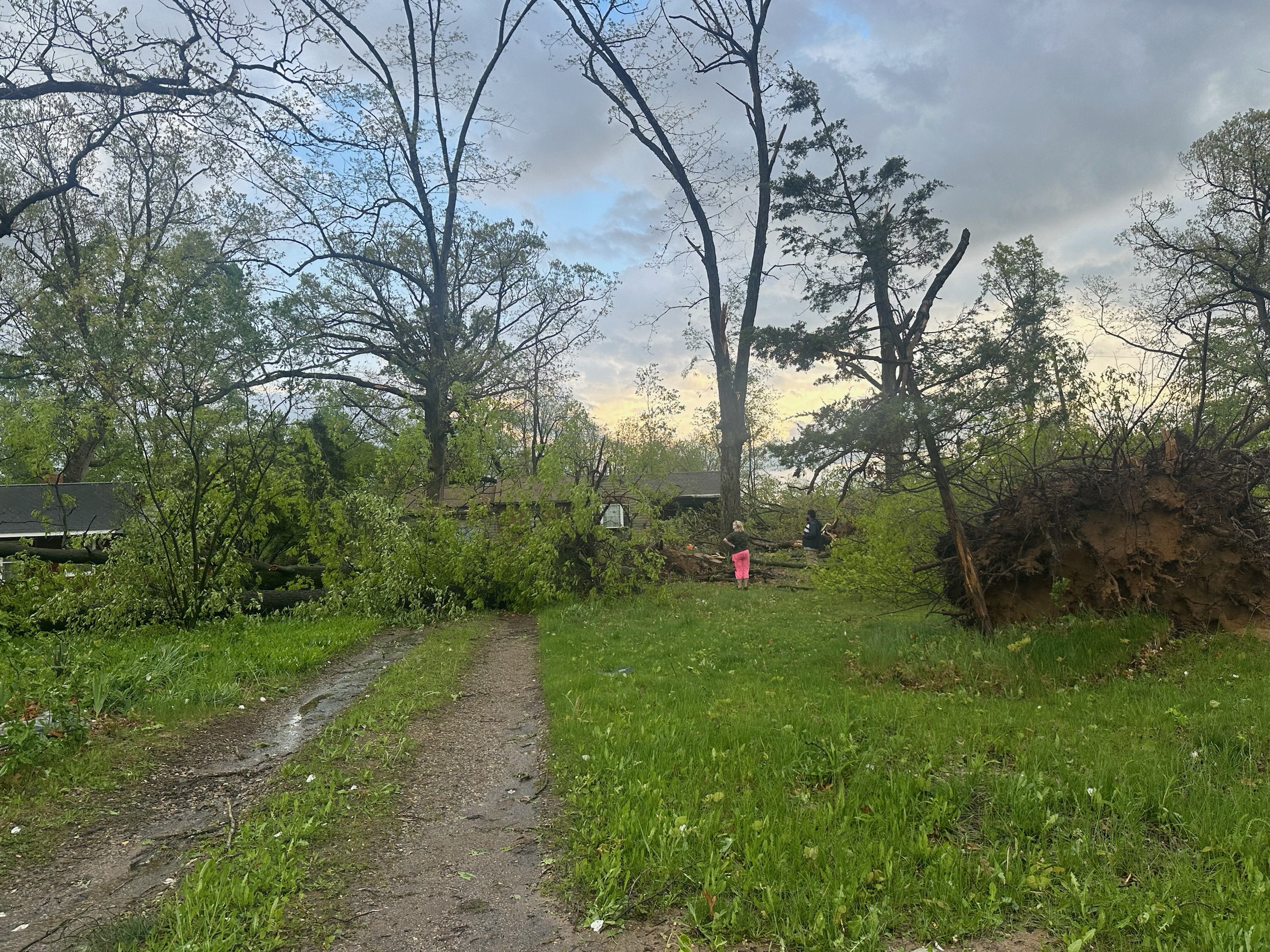 Tornado storm rips through southwest Michigan - mlive.com