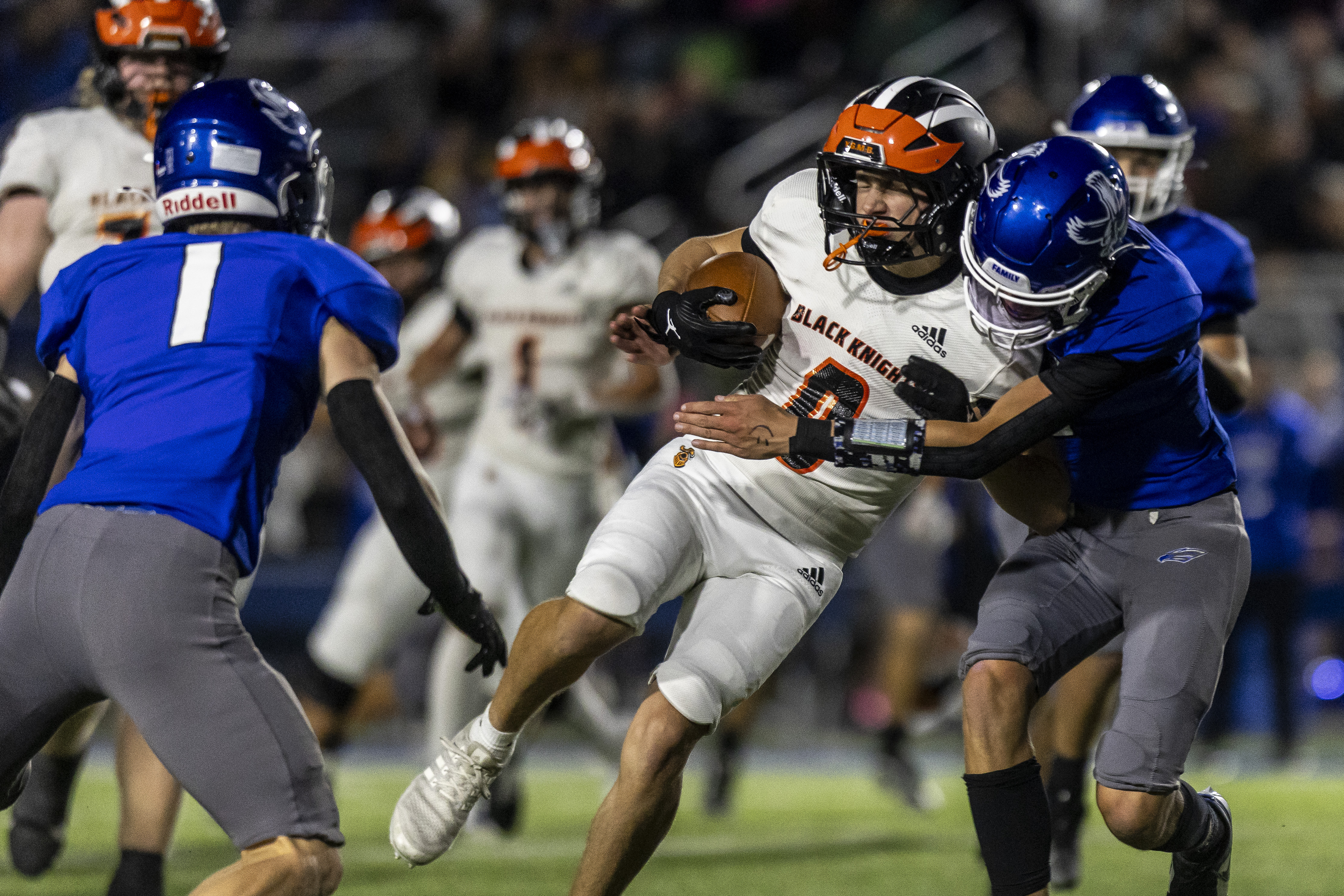 Oakridge hosts Belding in high school football 2025 - mlive.com