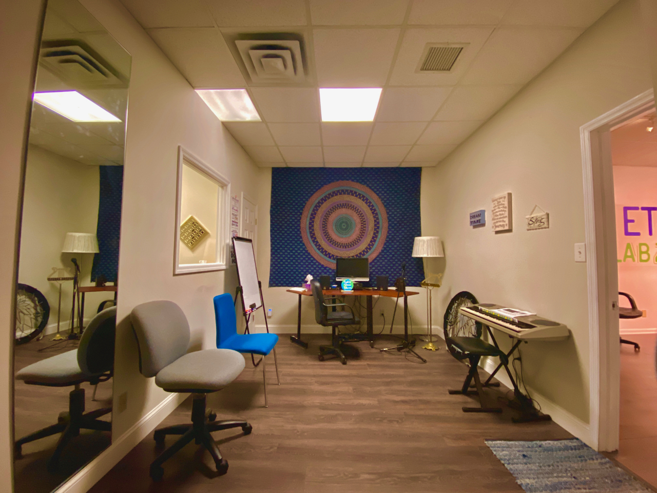 Vocal coach opens ET Labz, which offers classes in art, dance, yoga and ...