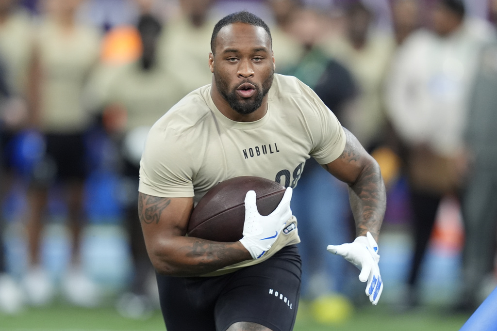NFL scouting combine; Quarterbacks, wide receivers and running backs ...