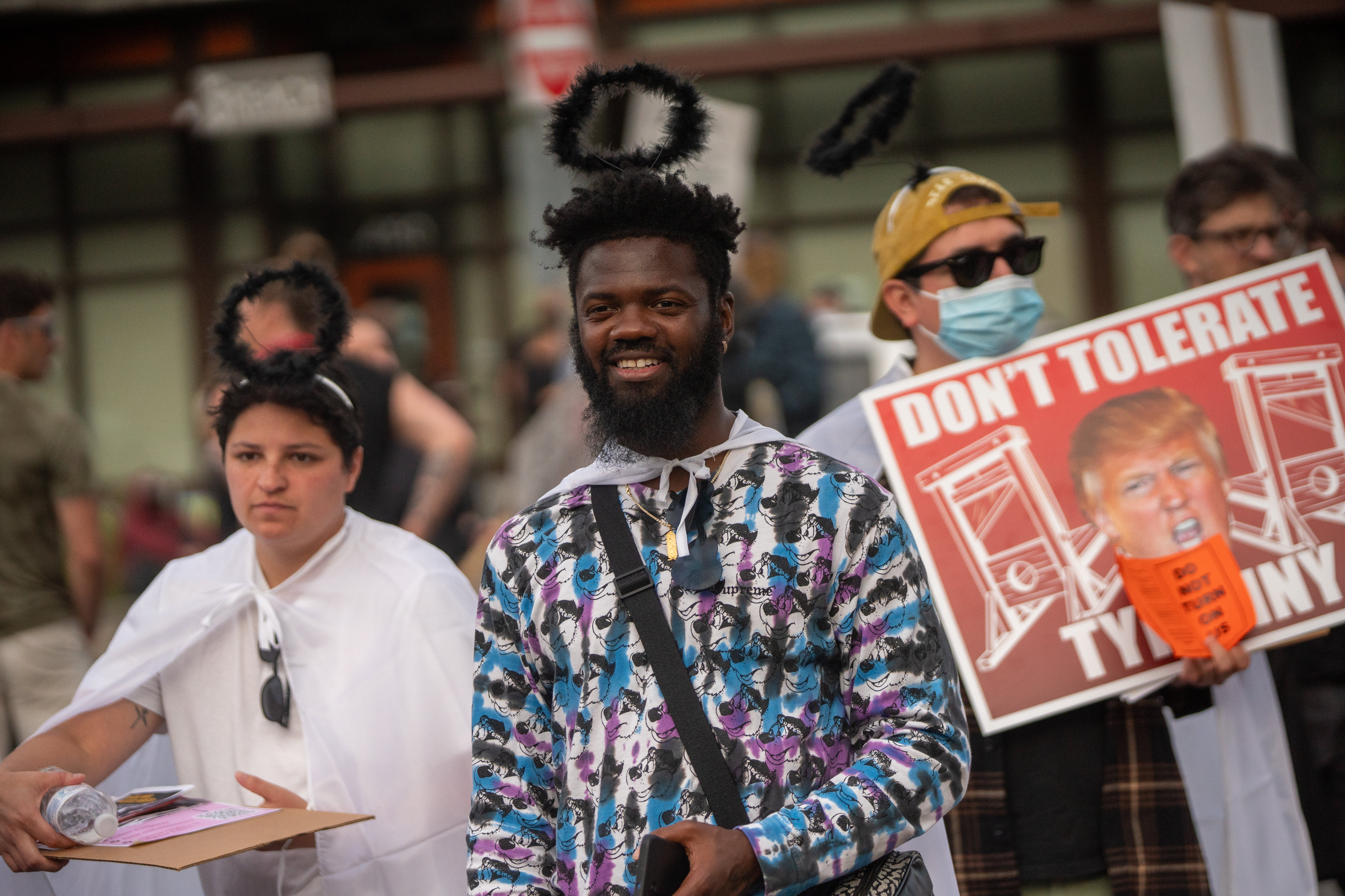 Portlanders take to the streets as Trump administration mobilizes ...