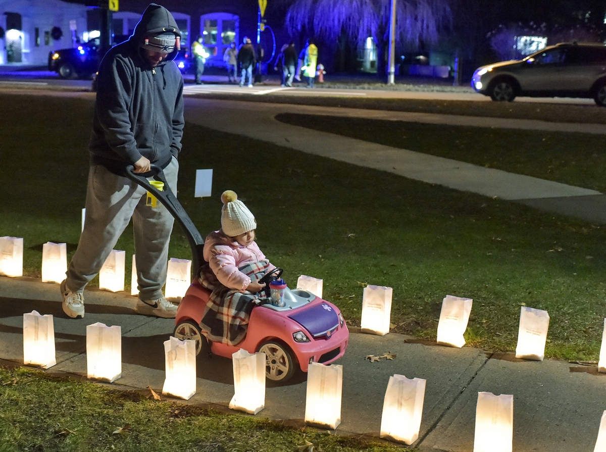 Center for Human Development Cancer House of Hope annual Luminaria ...