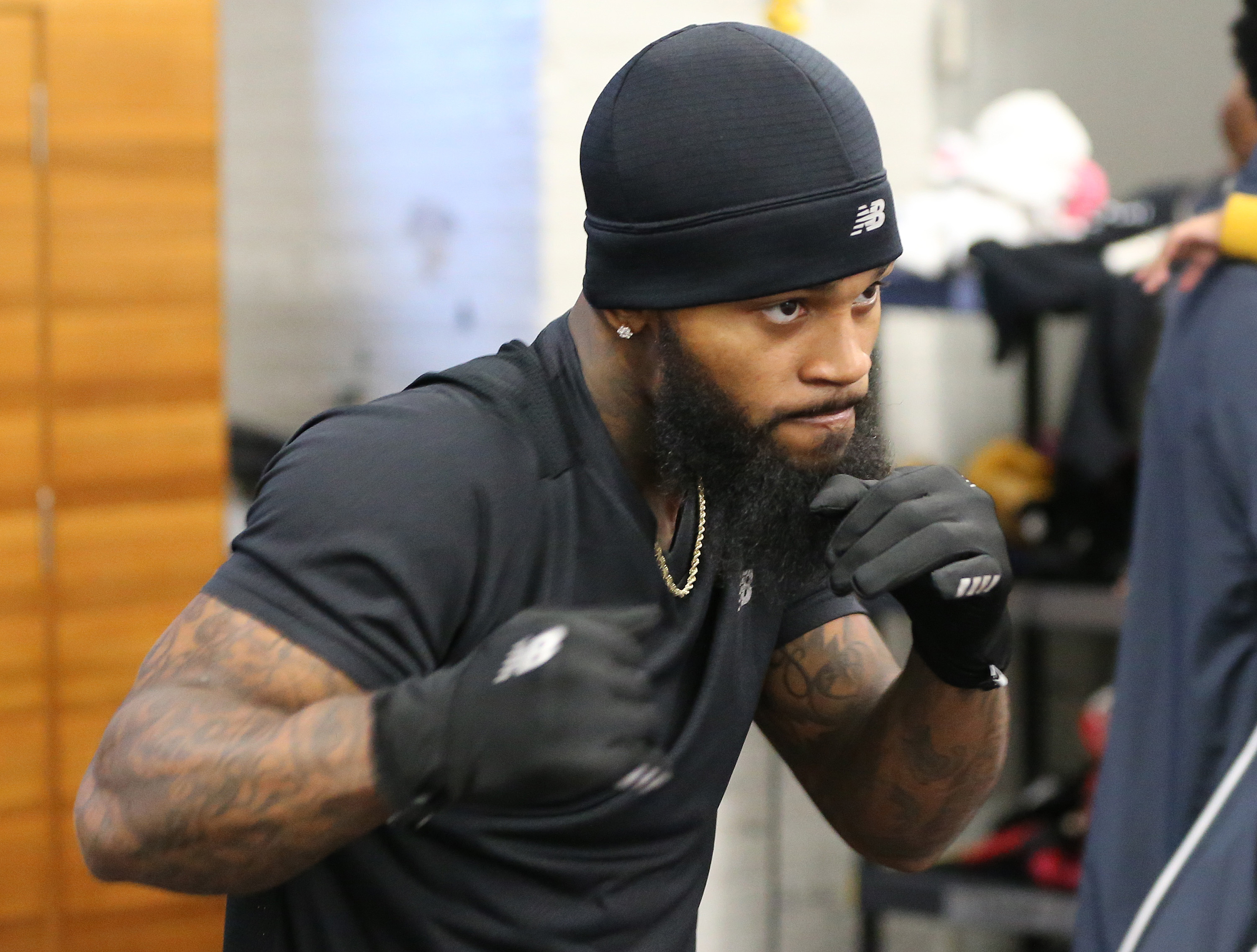 Boxer Montana Love works out with undercards preparing for hometown ...
