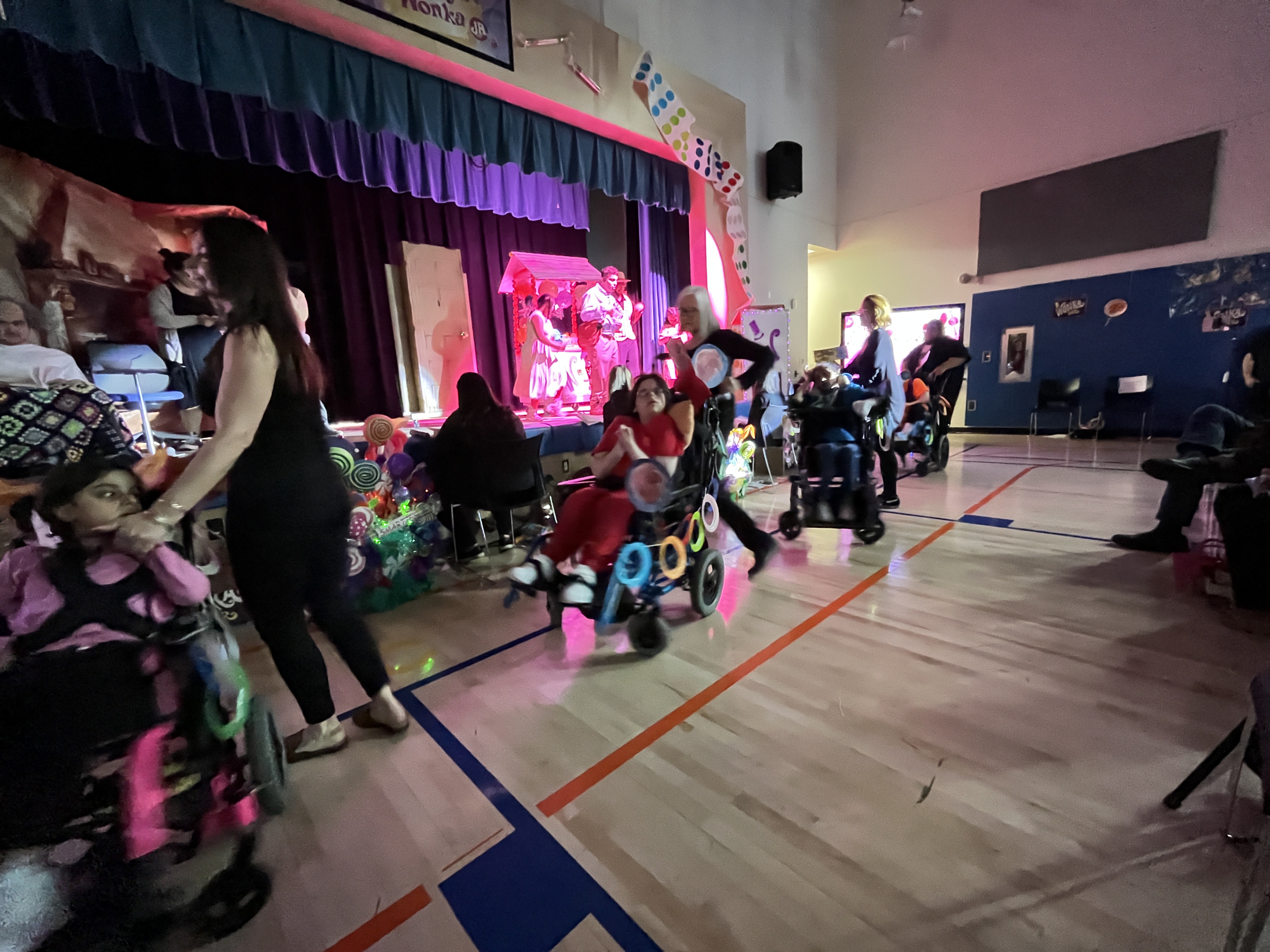 A colorful Willy Wonka Jr. comes to the new Hungerford School stage ...