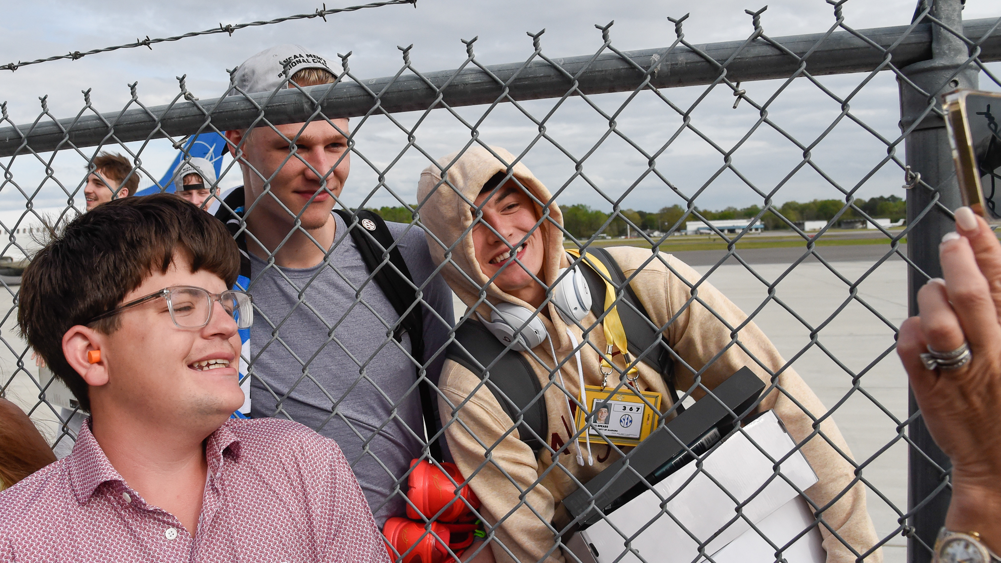 Alabama Fans Final Four Airport 2024 - al.com