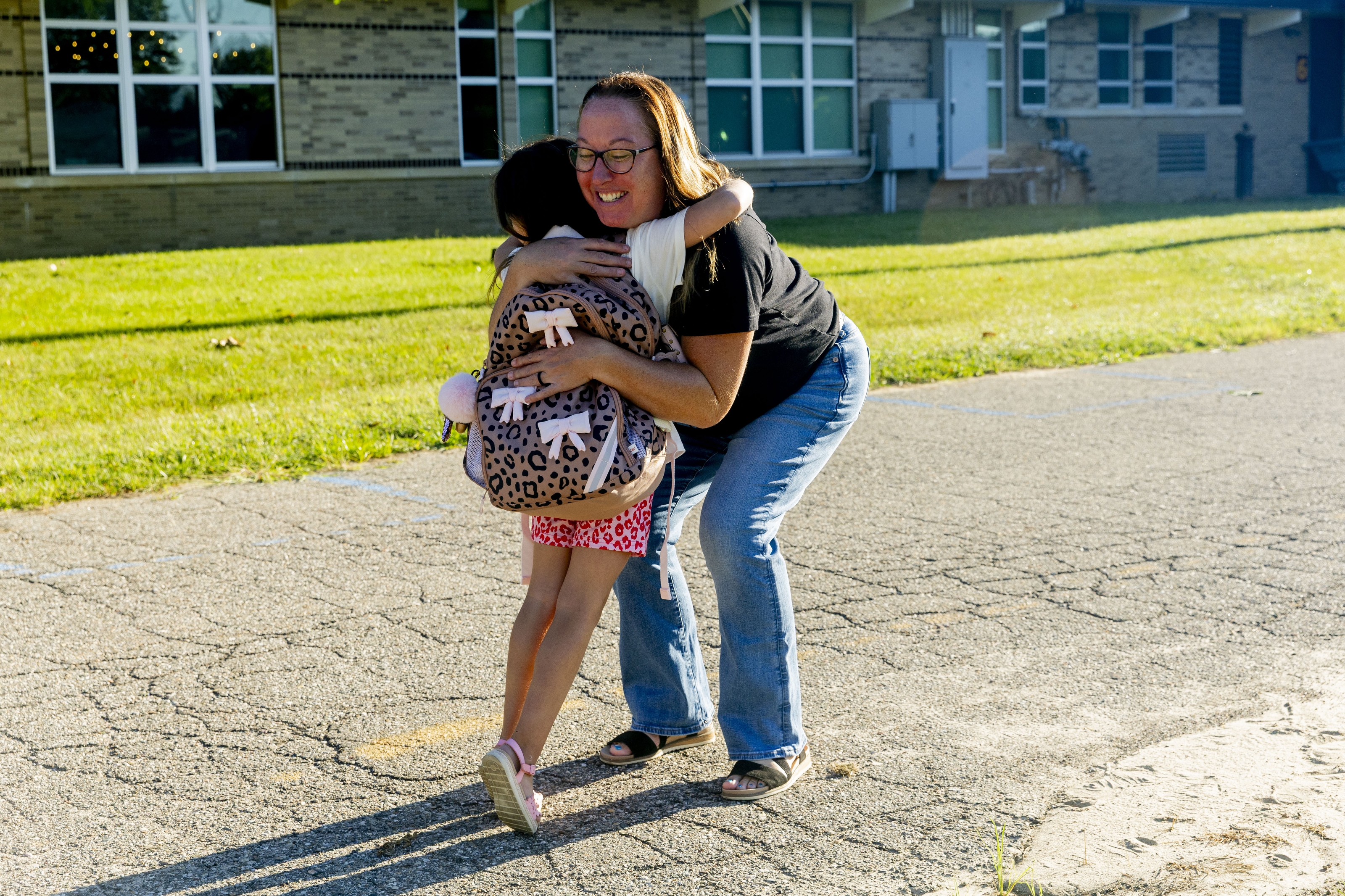 Davison elementary students return to school smiling, ready to learn ...