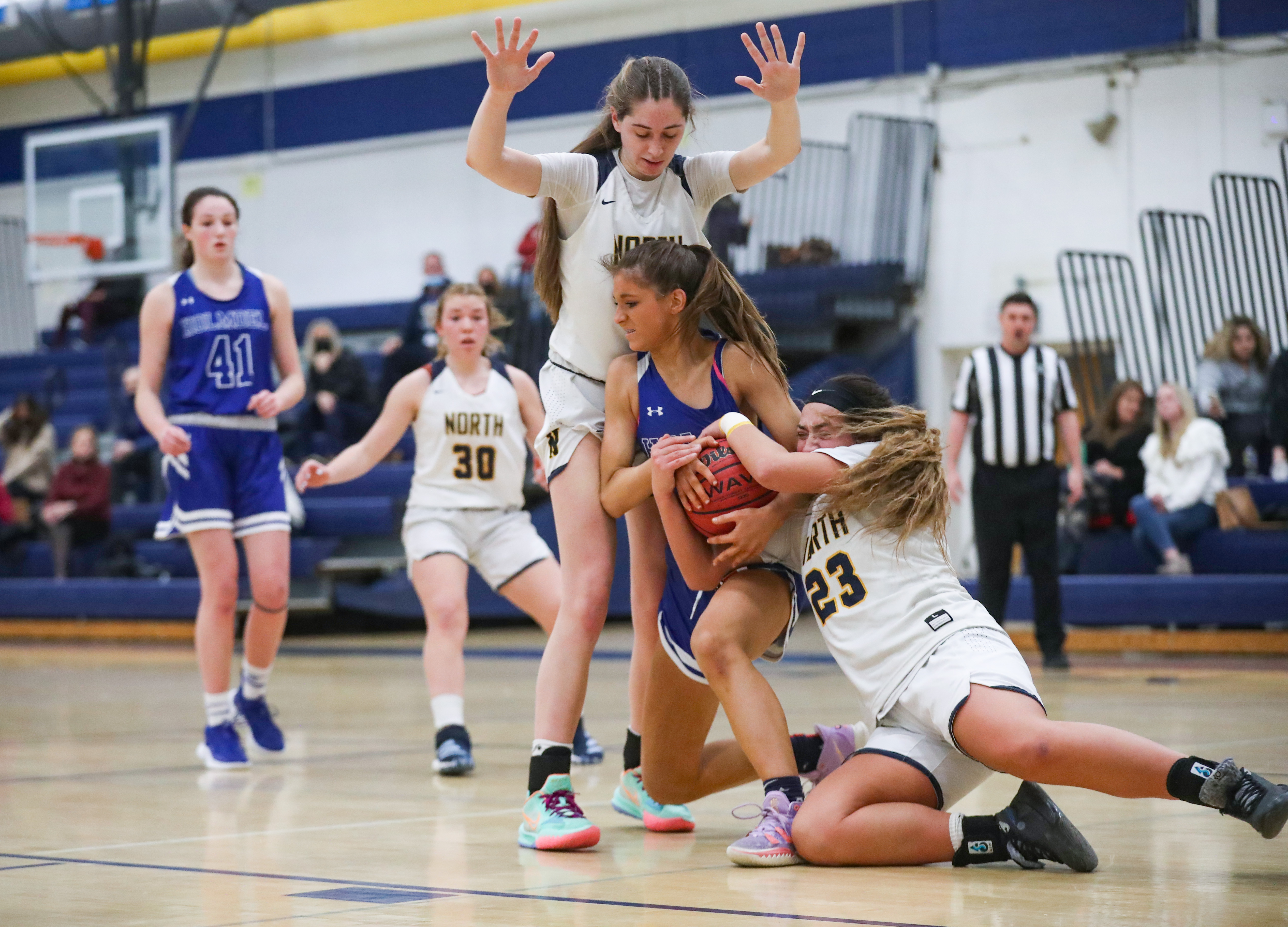 Girls basketball: Holmdel defeats Toms River North, 57-39 - nj.com