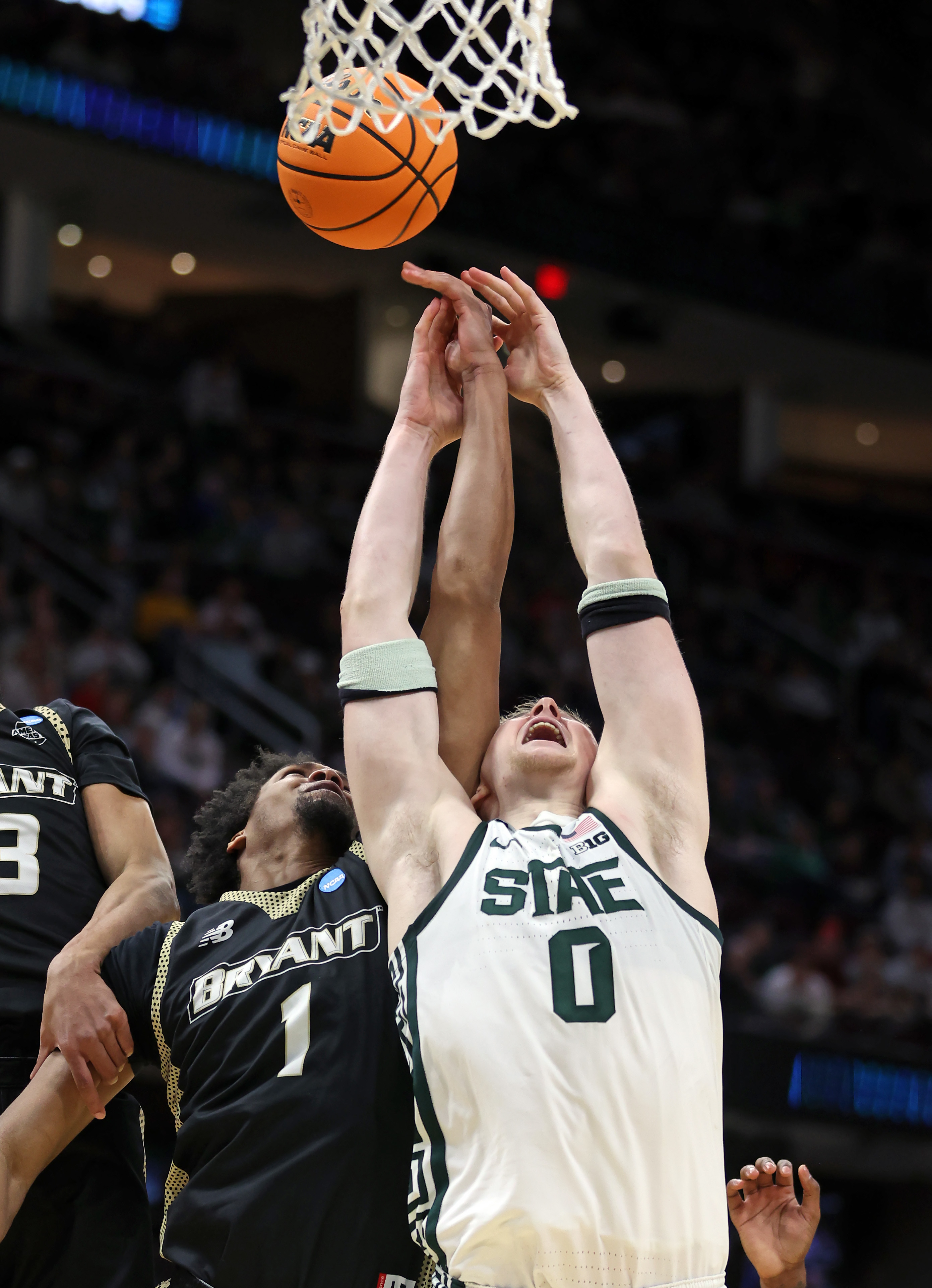 Michigan State Spartans vs. Bryant Bulldogs, first round, NCAA ...