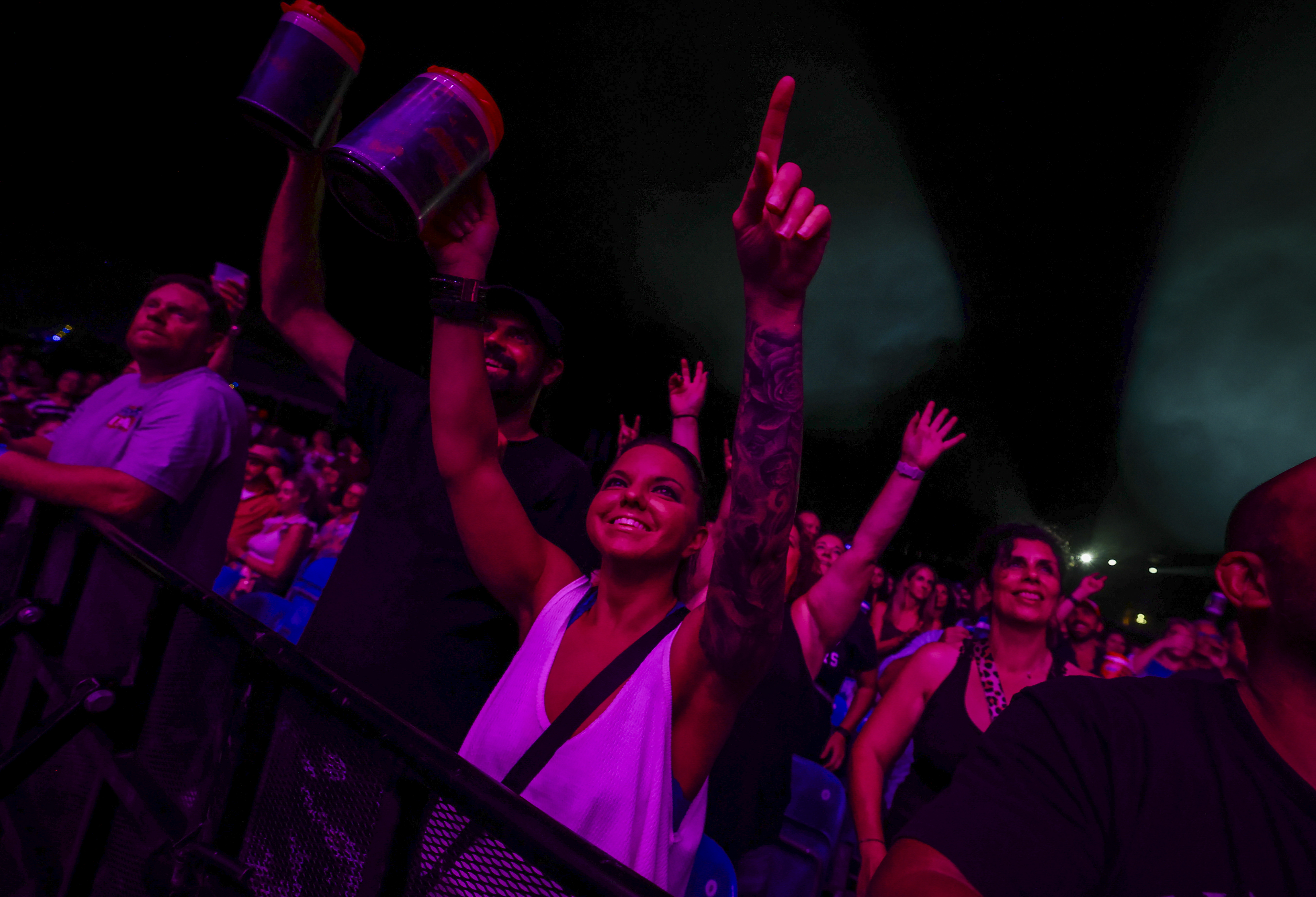 Sugar Ray, Better Than Ezra and Tonic play Wind Creek Steel Stage at ...