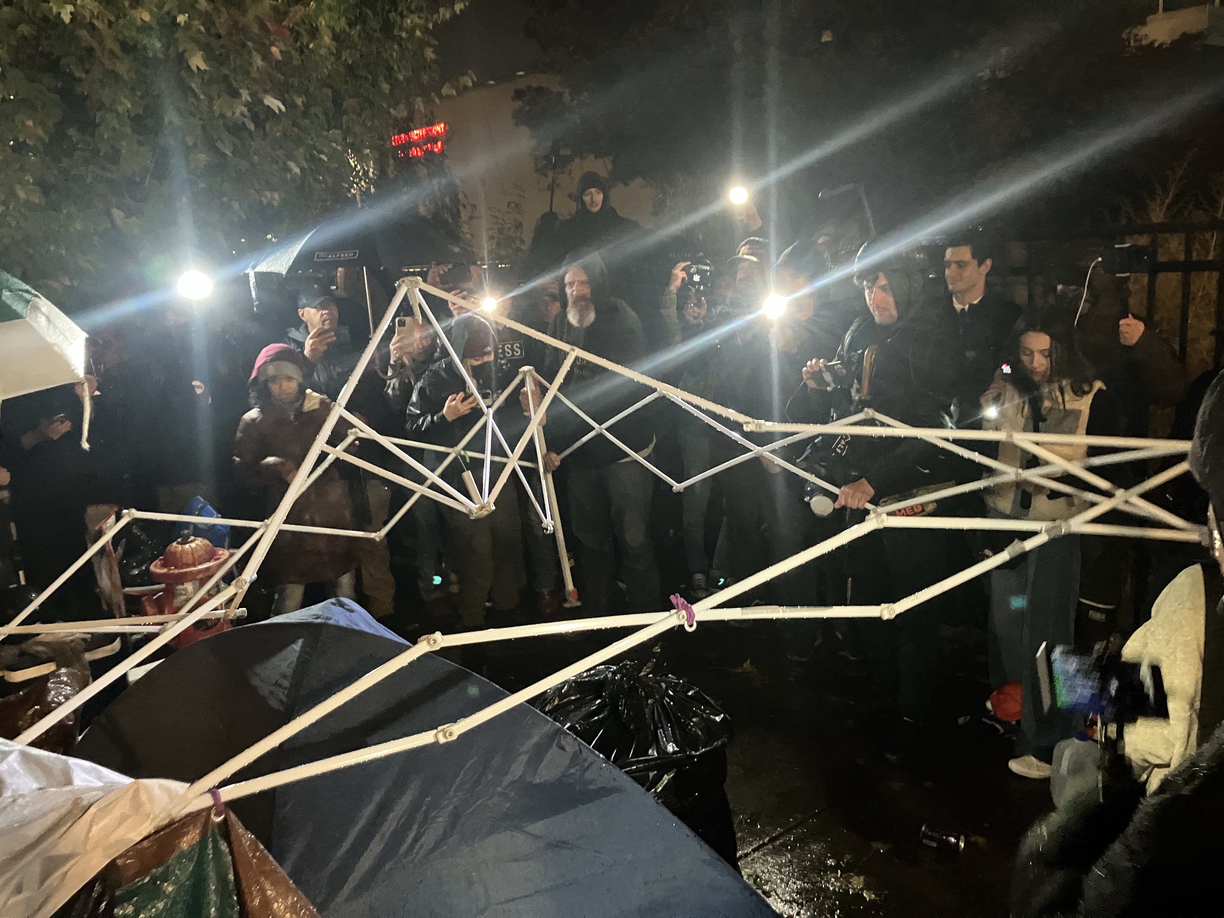 Streamers at ICE protests - oregonlive.com