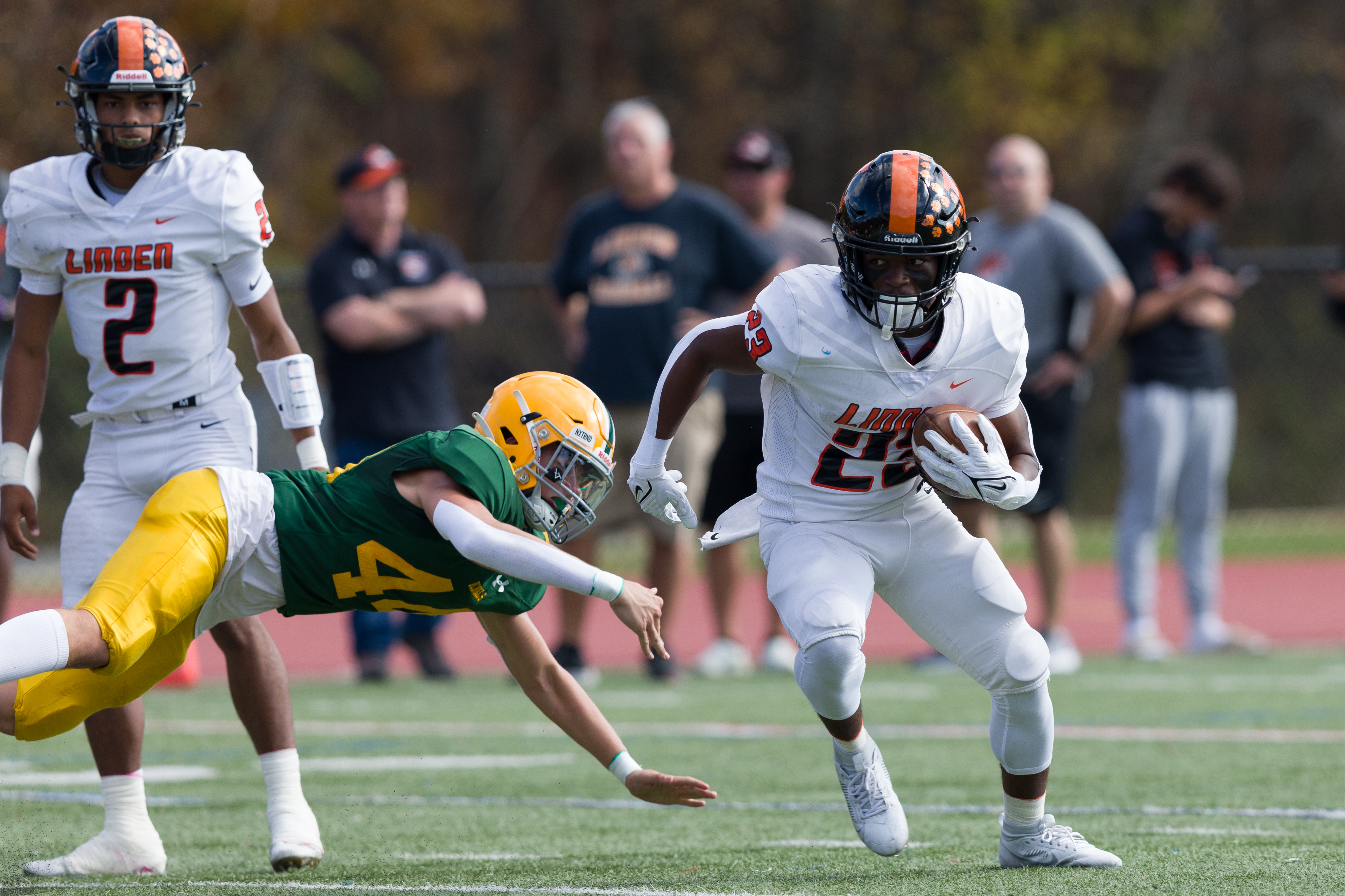 High School Football: Linden vs. Morris Knolls in the North 1, Group 4 ...