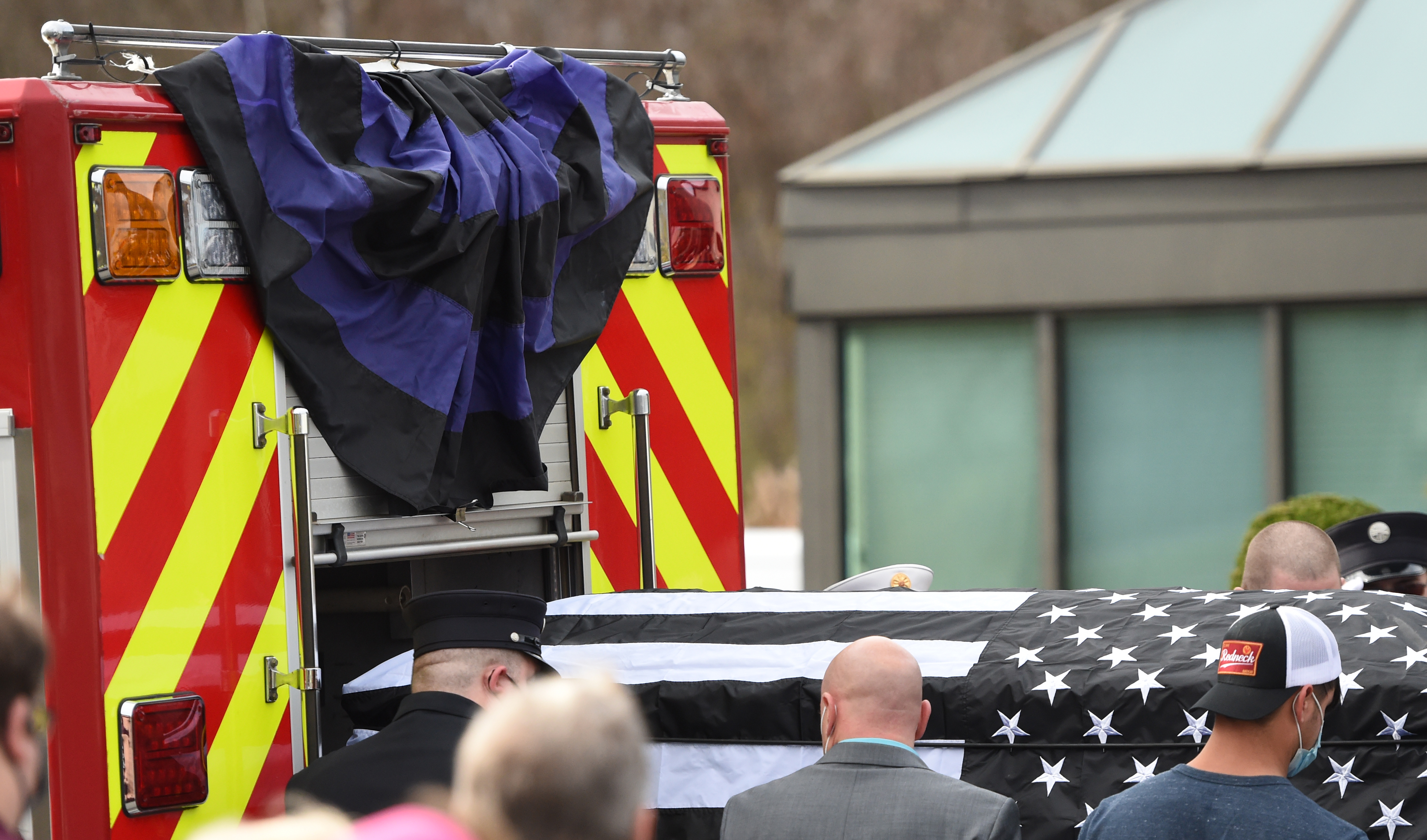 A fire fighters funeral procession in Oswego County - syracuse.com