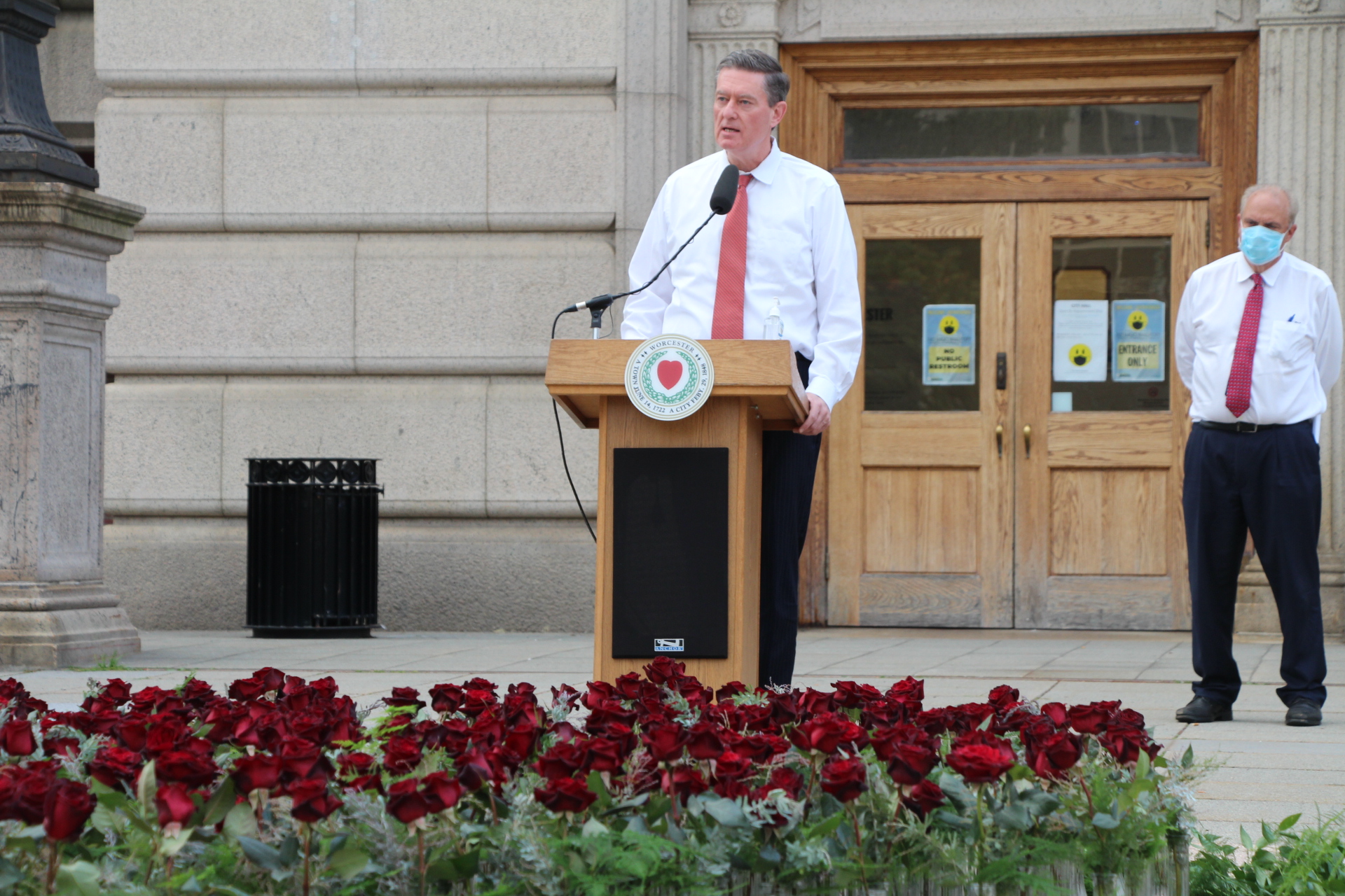 296 roses in Worcester represent COVID deaths in city - masslive.com