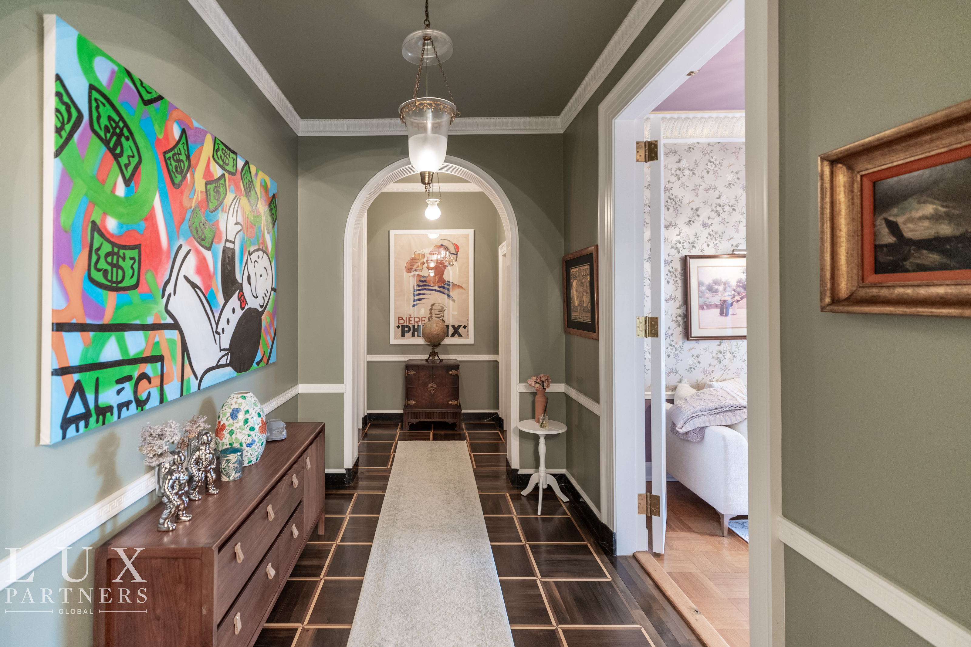 Hudson House shows gold standard for luxury living with rare Hugh Keyes ...