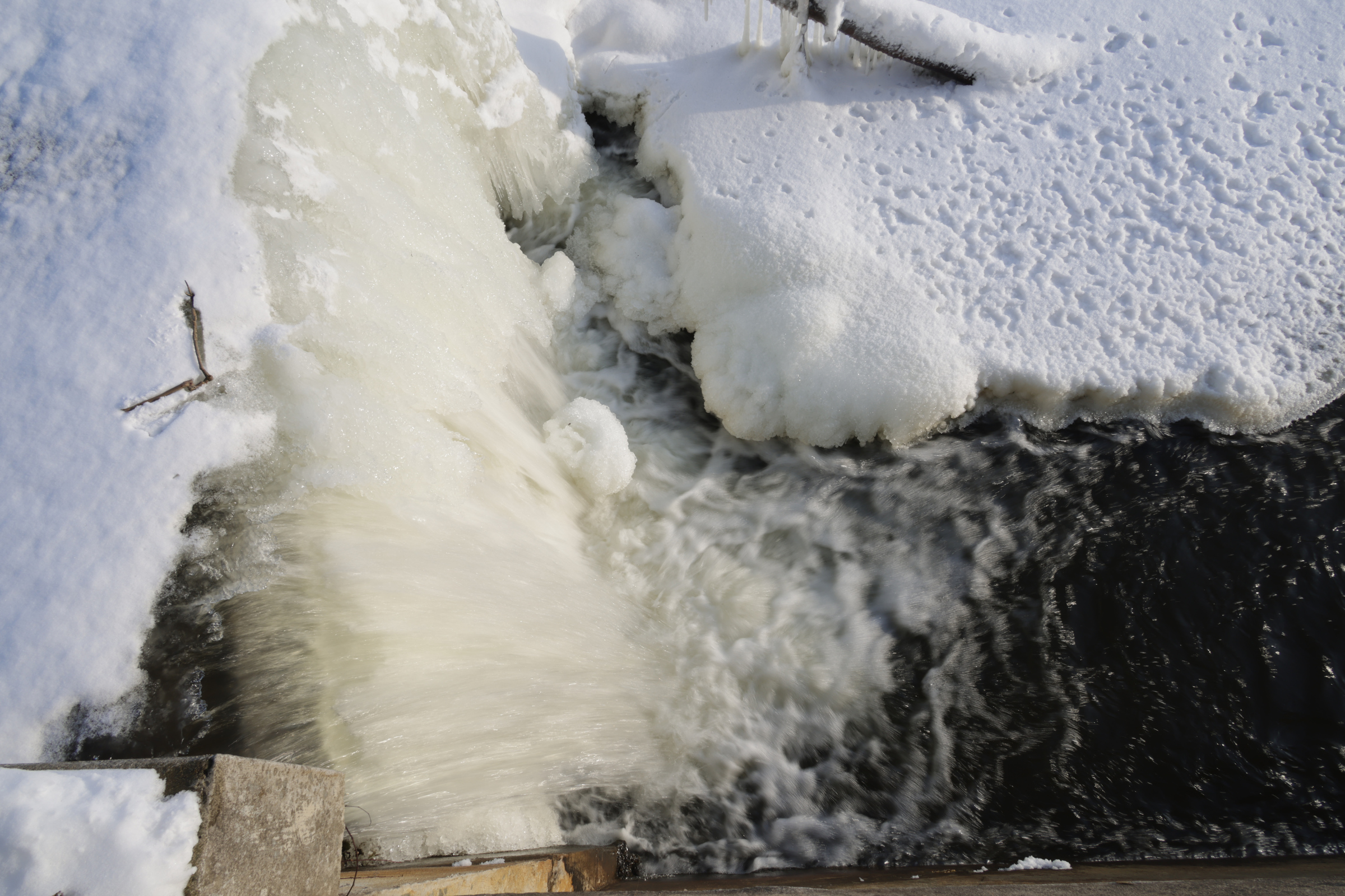 Spectacular frozen waterfalls around NE Ohio - cleveland.com