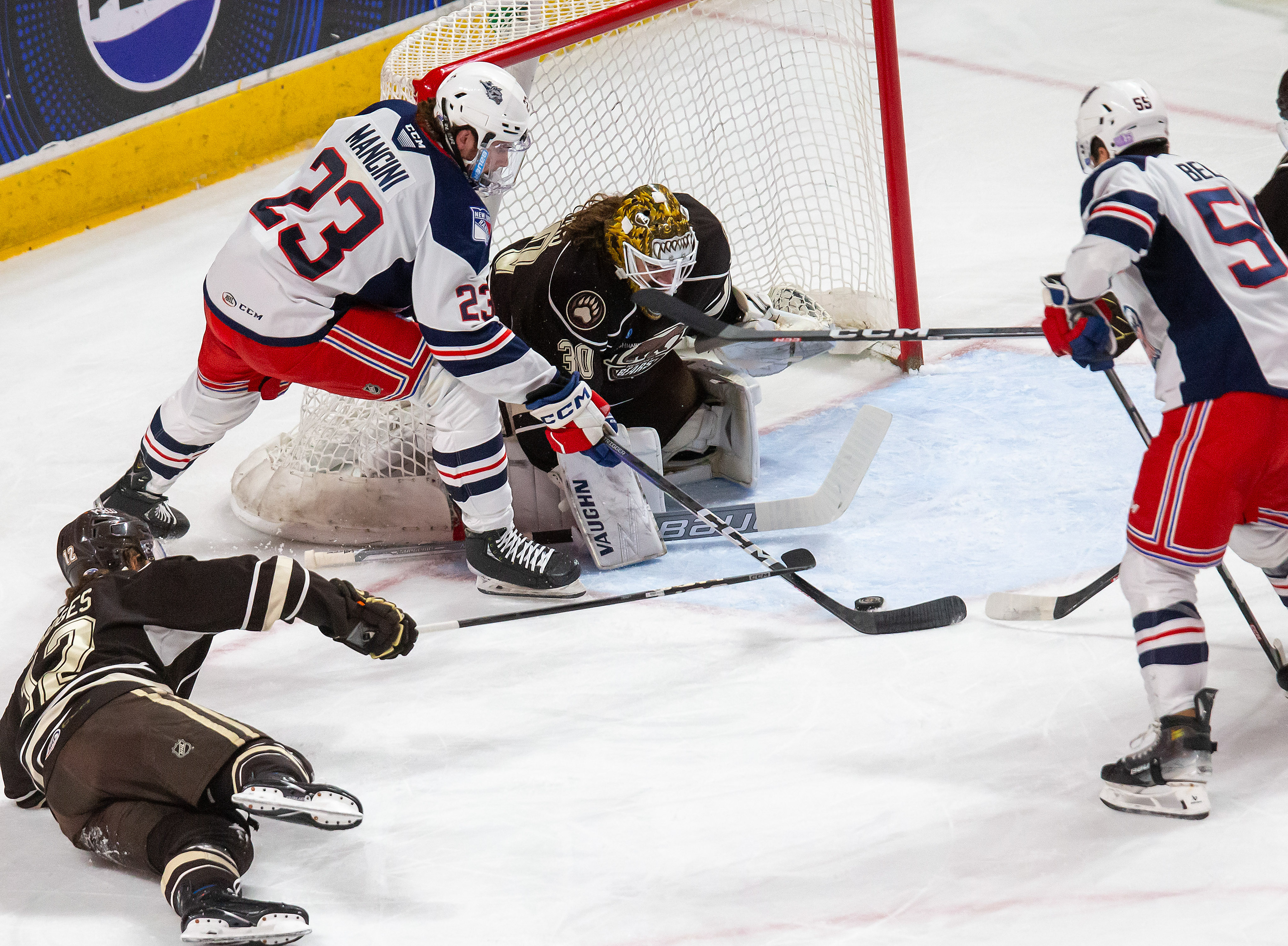 Hershey Bears vs Hartford Wolf Pack in game 1 of Atlantic Division ...