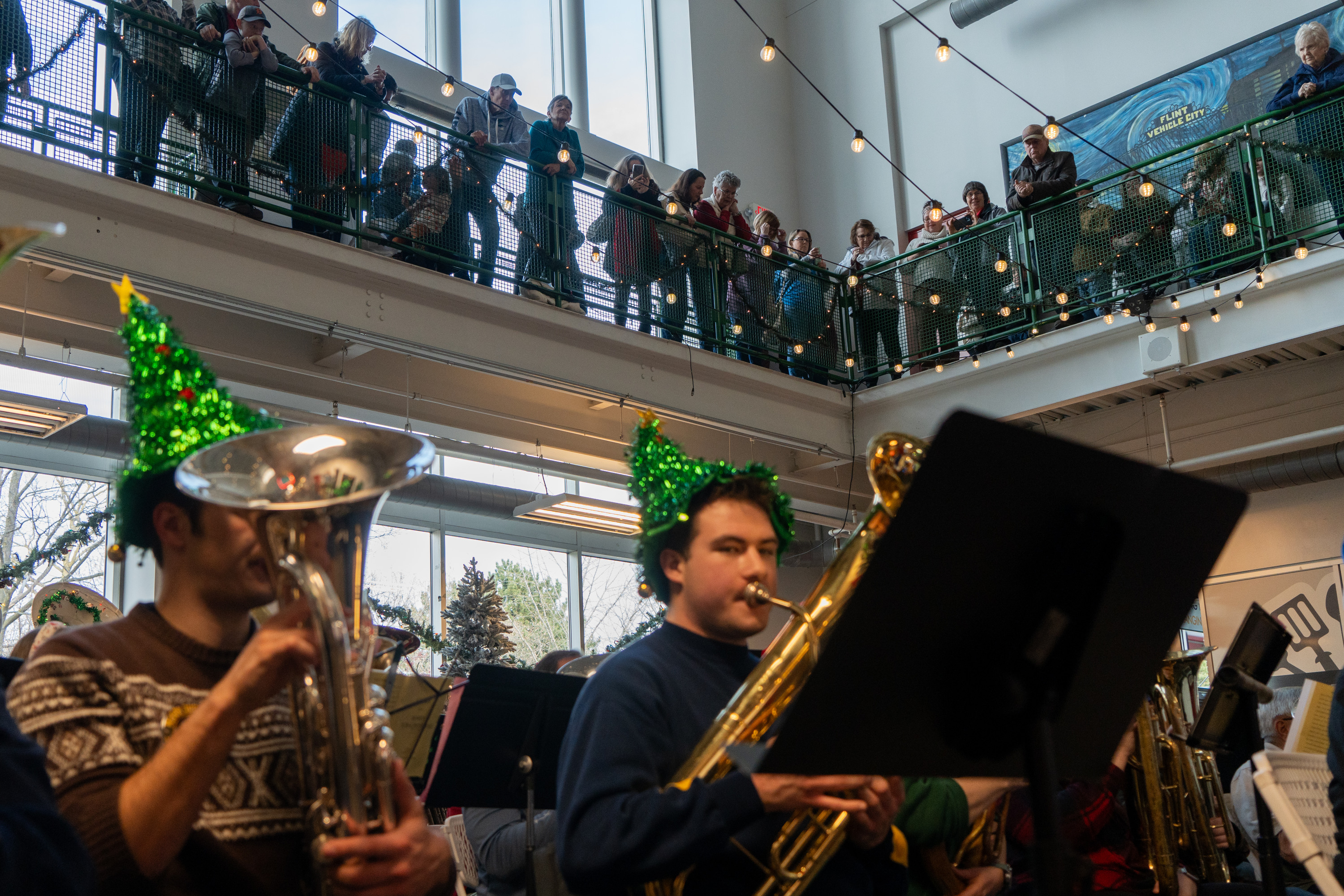 U-M Flint Music Department throws a ‘Tuba Christmas’ at Flint Farmers ...