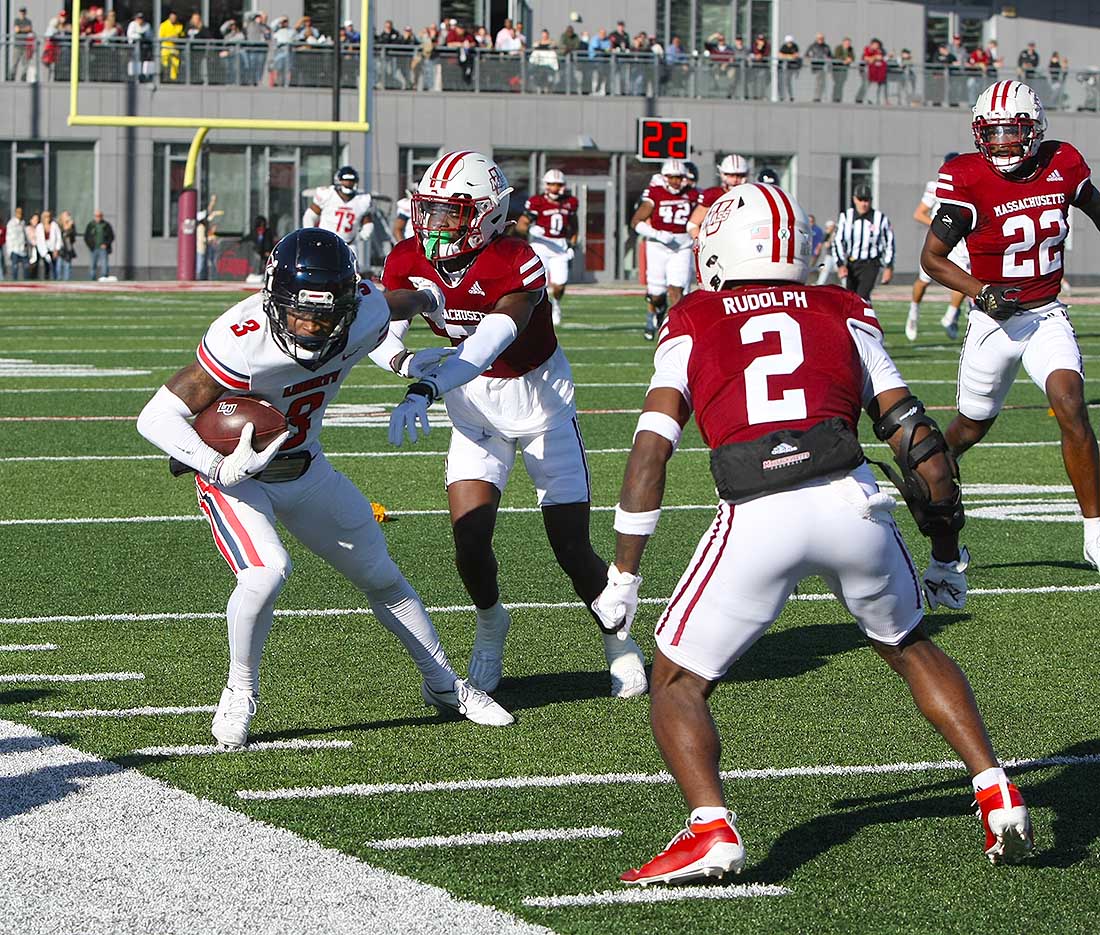UMass Football vs Liberty 10/8/22 - masslive.com