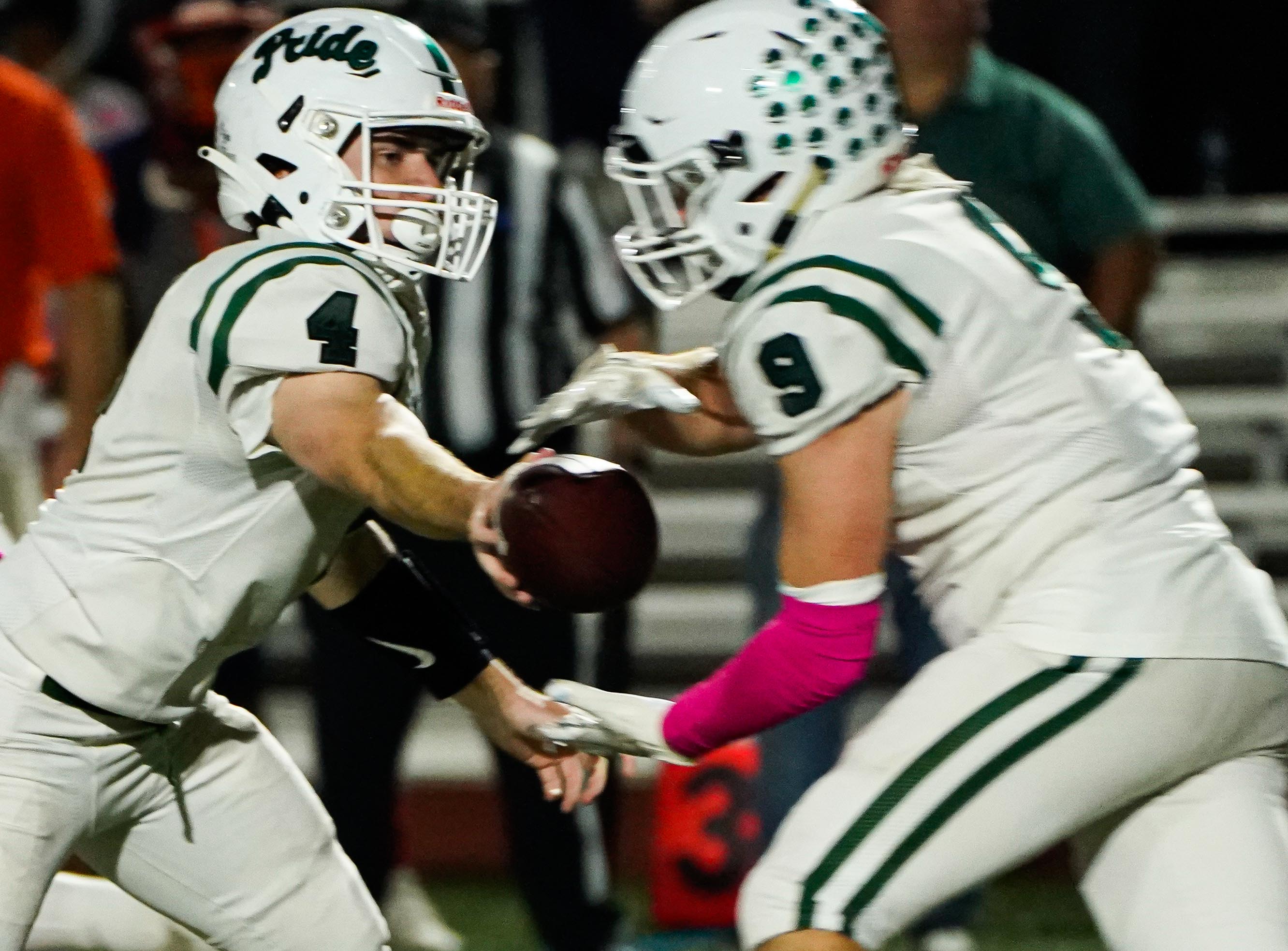 Fayetteville-Manlius vs ESM football 2021 - syracuse.com