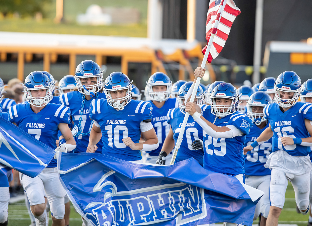 Elizabethtown defeats Lower Dauphin 41-28 in high school football ...