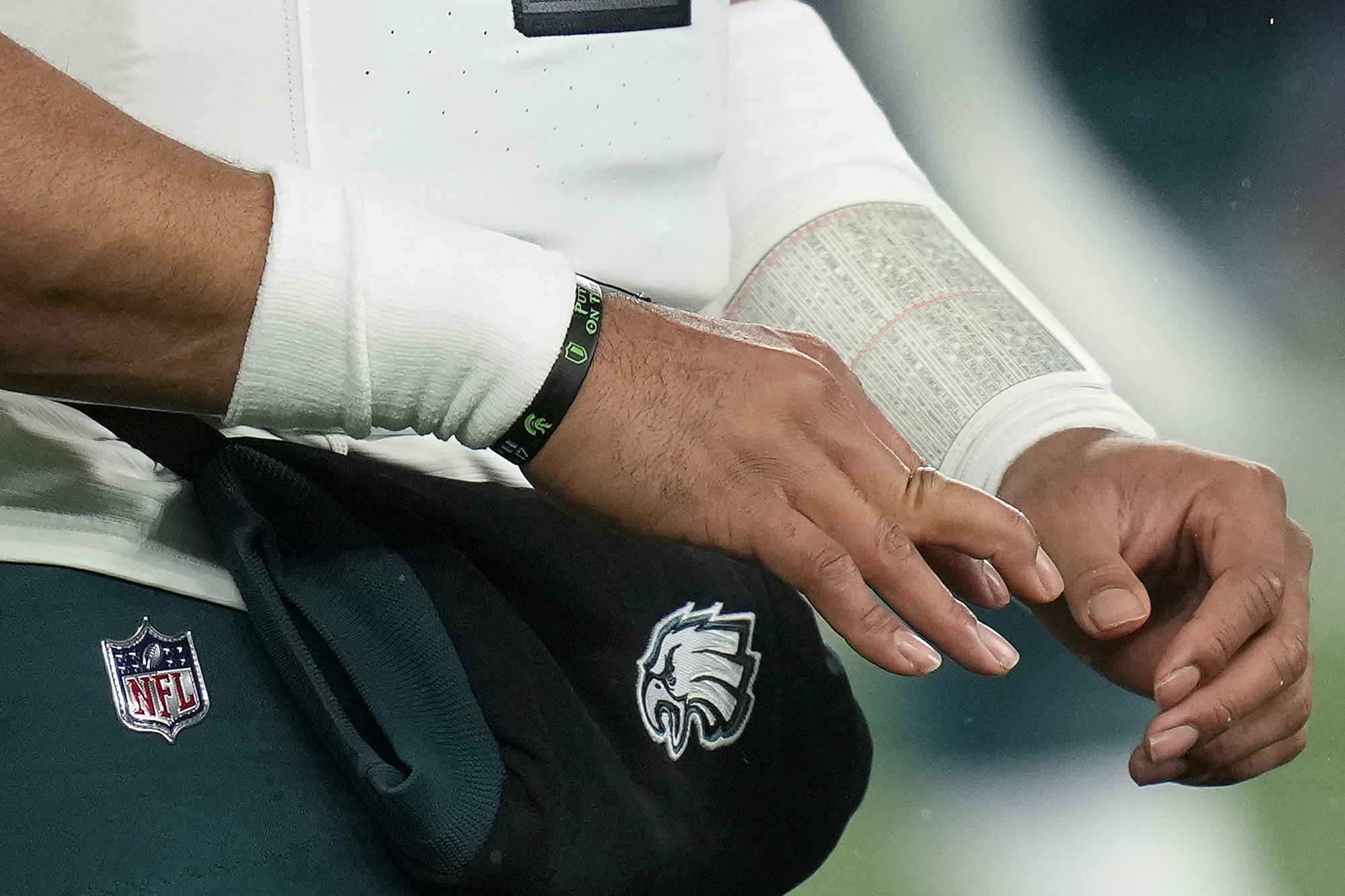 NFL Week 18: Eagles close out regular season with loss to New York ...