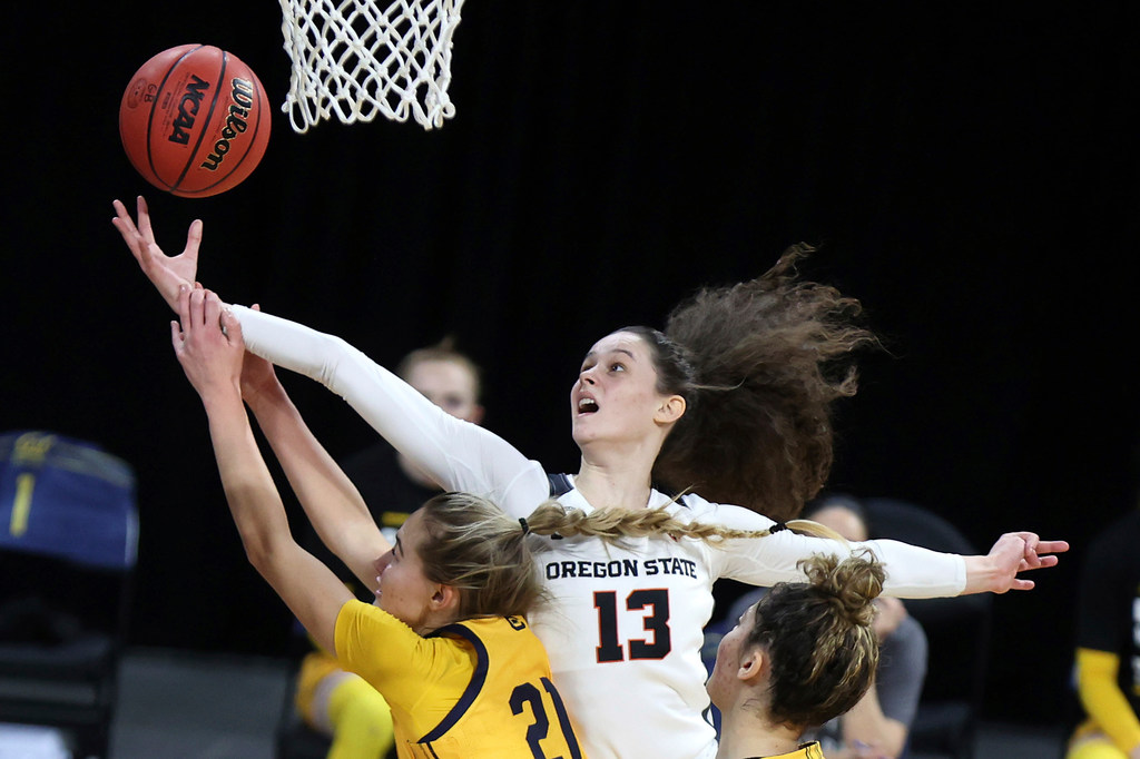 Oregon State women's basketball vs. Cal at Pac-12 tournament ...
