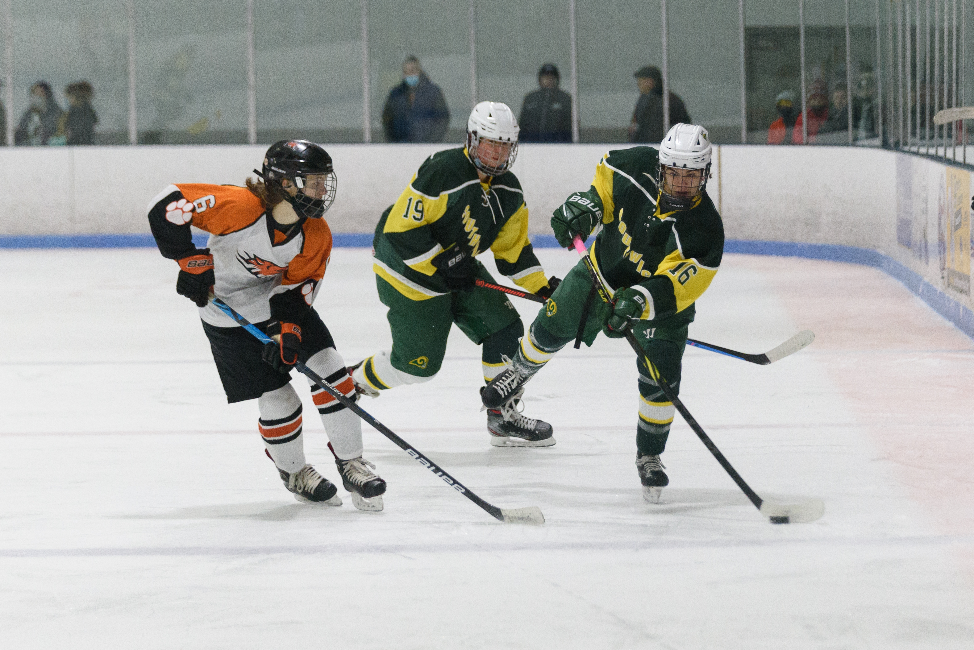 2-5-22 Southwick boys ice hockey at South Hadley - masslive.com
