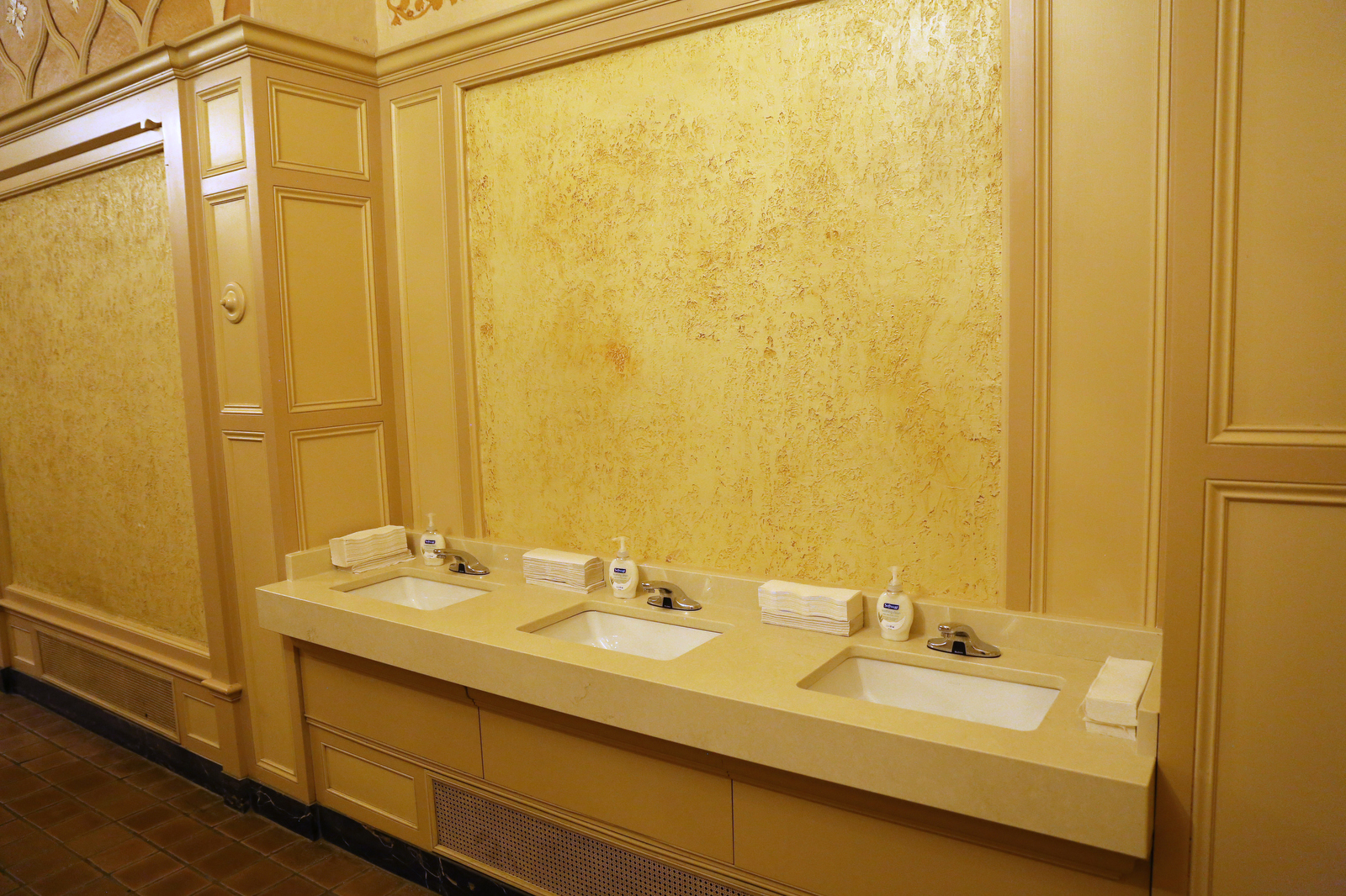 Connor Palace theater in Playhouse Square gets some updating ...