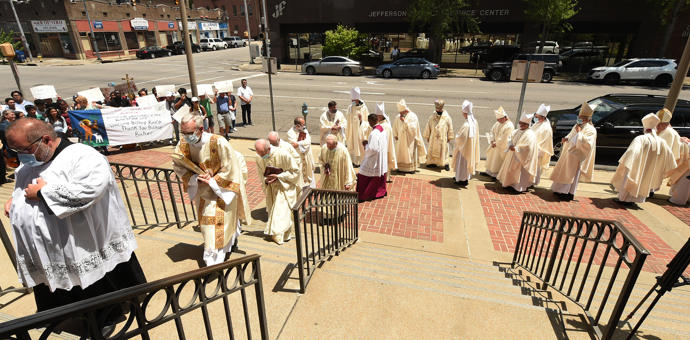 Installation of new Bishop Steven J. Raica - al.com