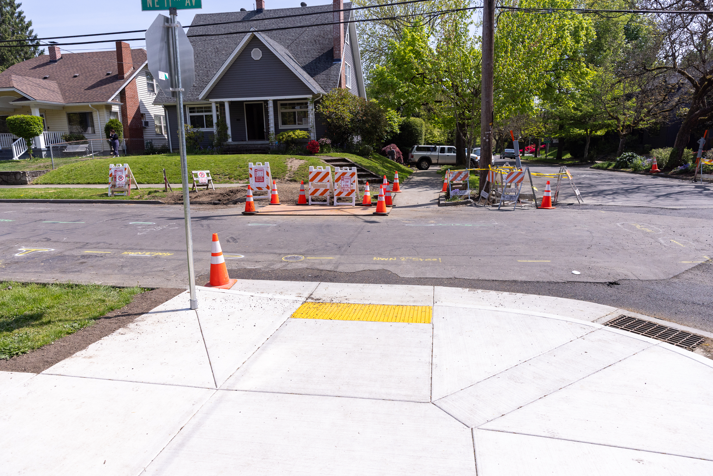 Northeast Portland neighborhood tree removed - oregonlive.com