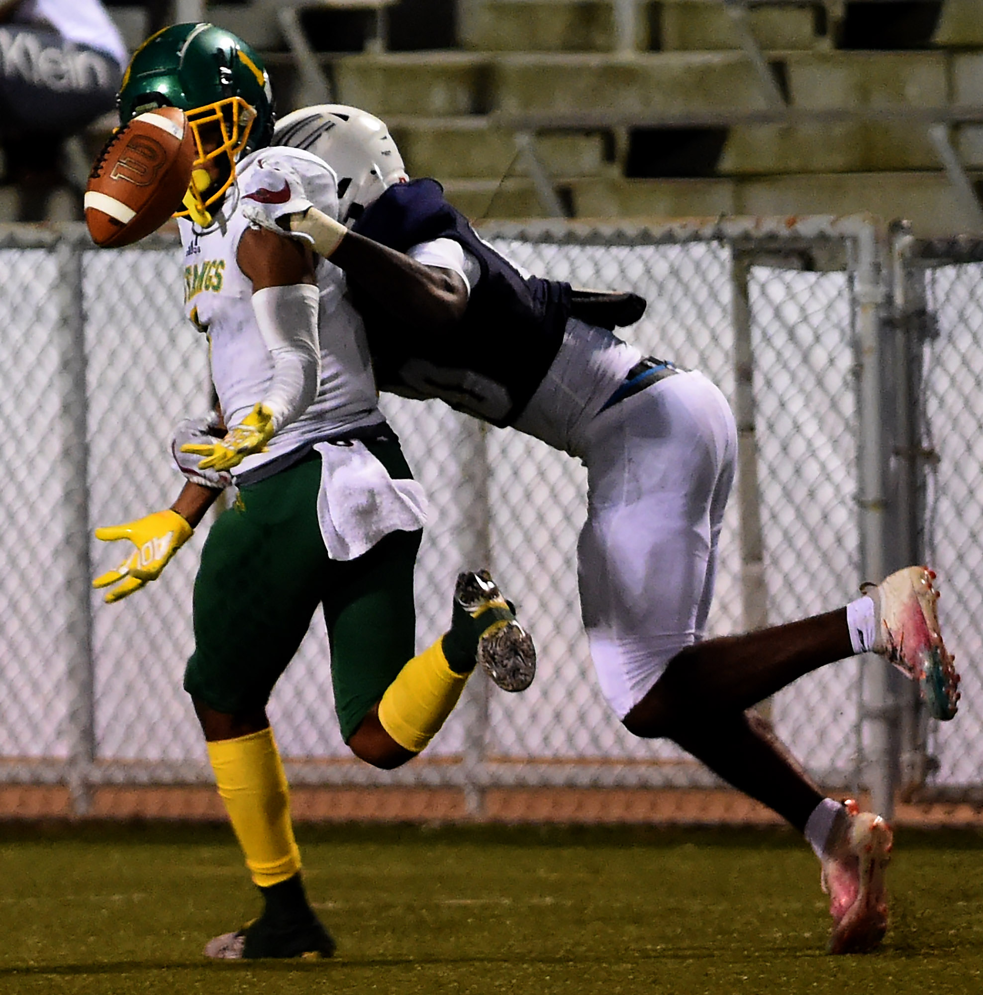 Jackson-Olin vs. Clay-Chalkville football - al.com