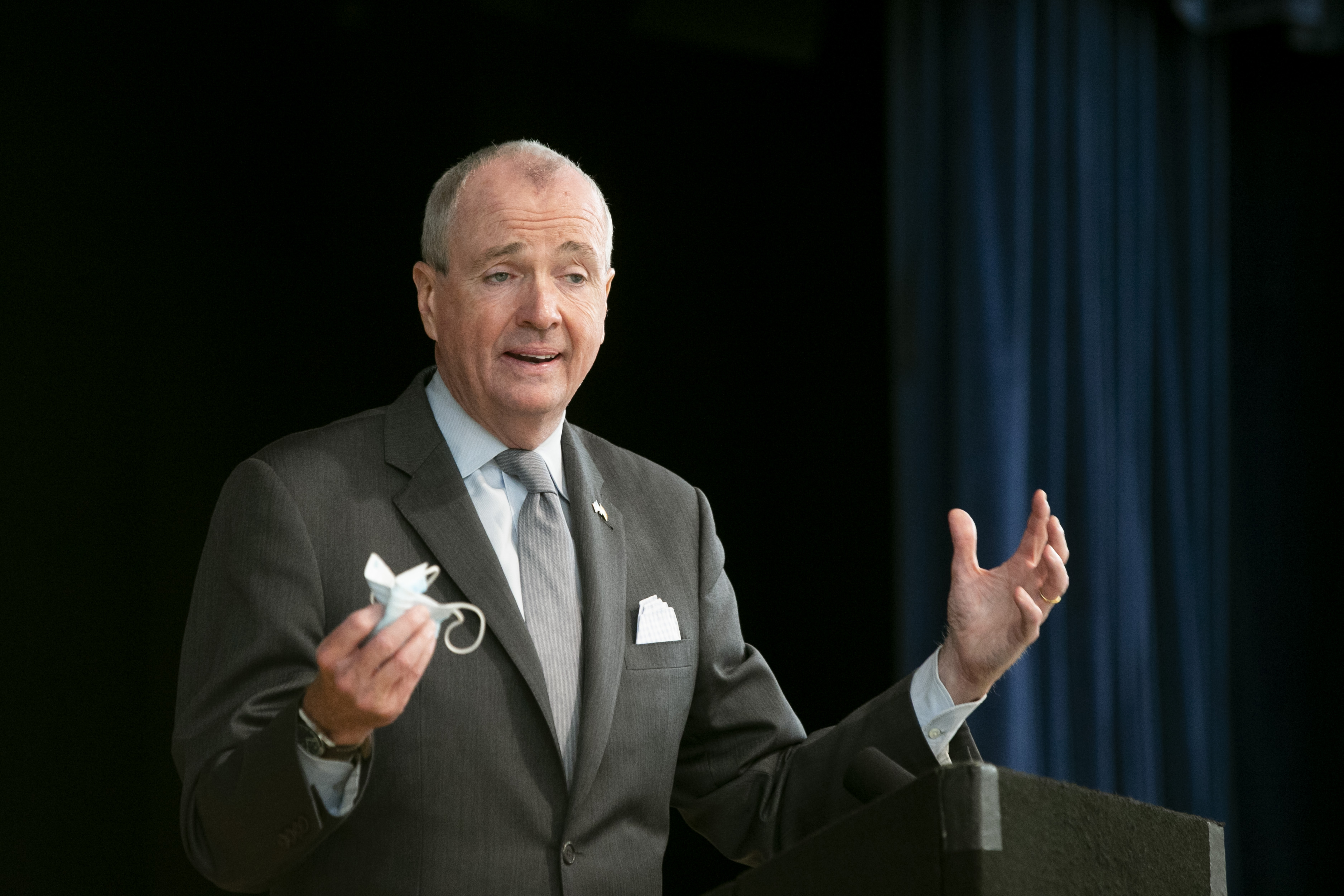 Protesters greet Gov. Murphy as he announces indoor mask mandate for ...